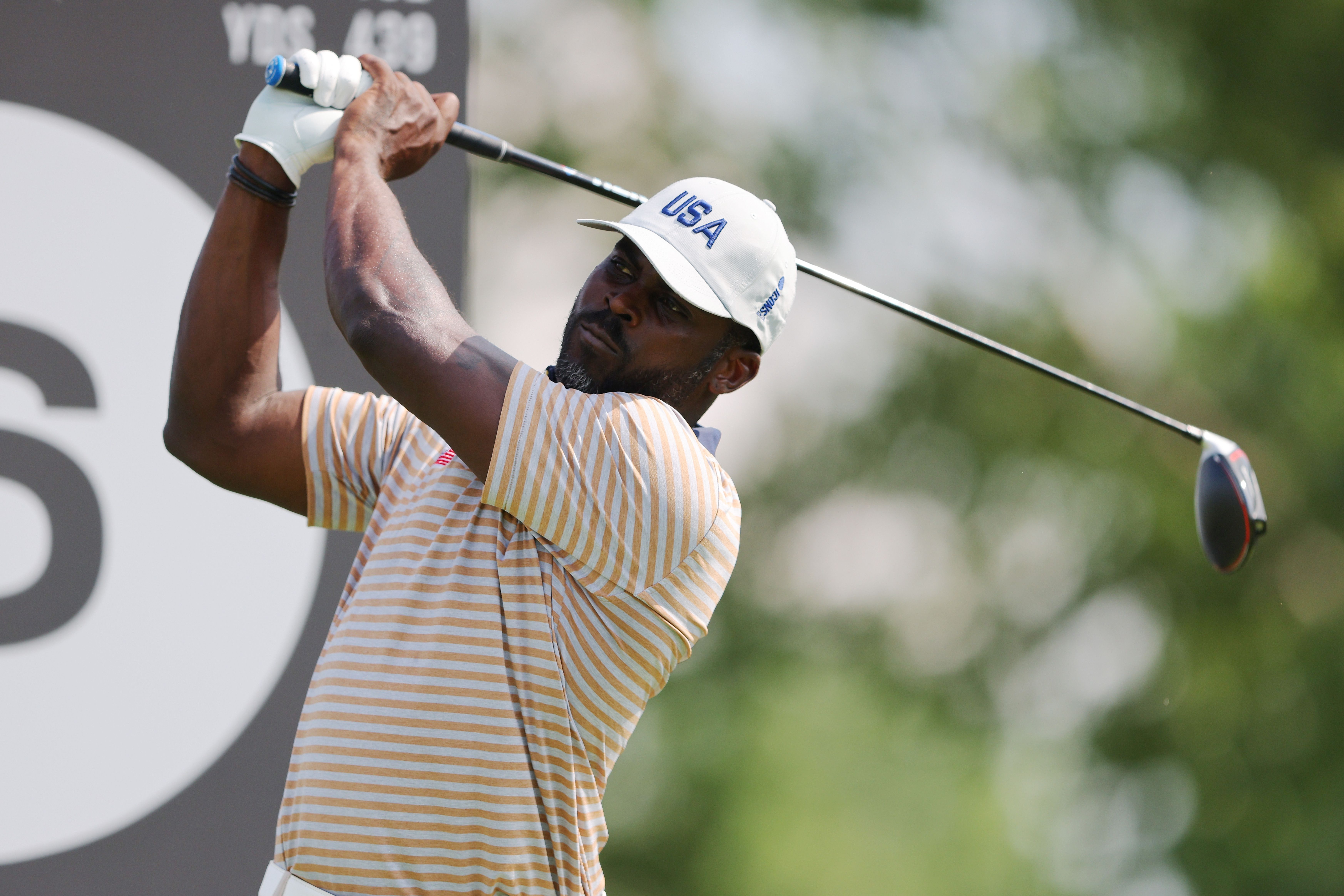 Michael Vick Recalls Crying In Prison