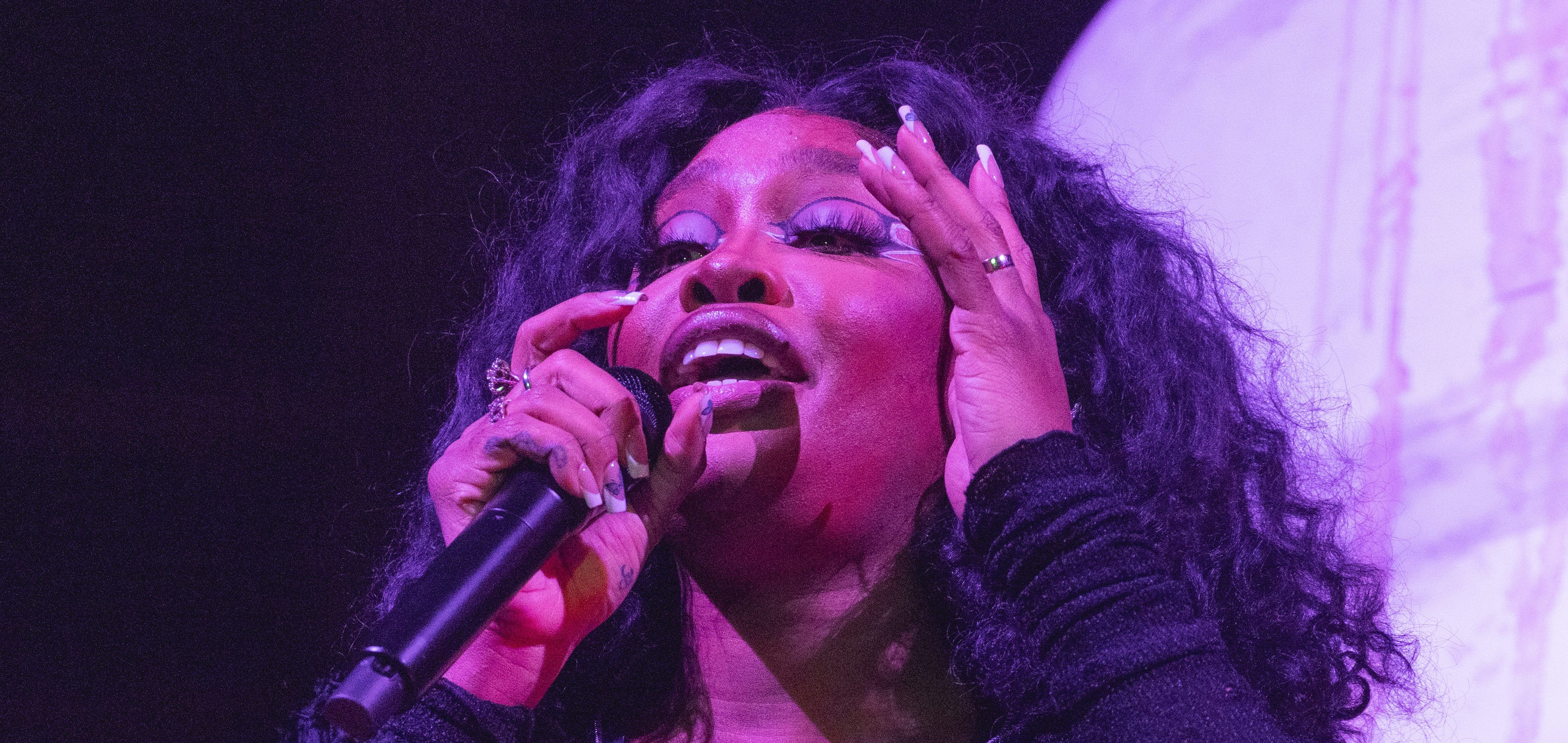 SZA Earns First No. 1 Song Of Her Career With "Kill Bill"