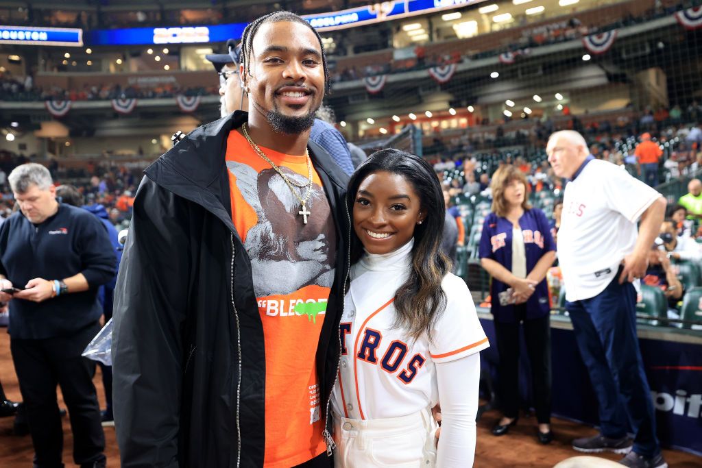 Simone Biles & Jonathan Owens Married In Texas: Photos