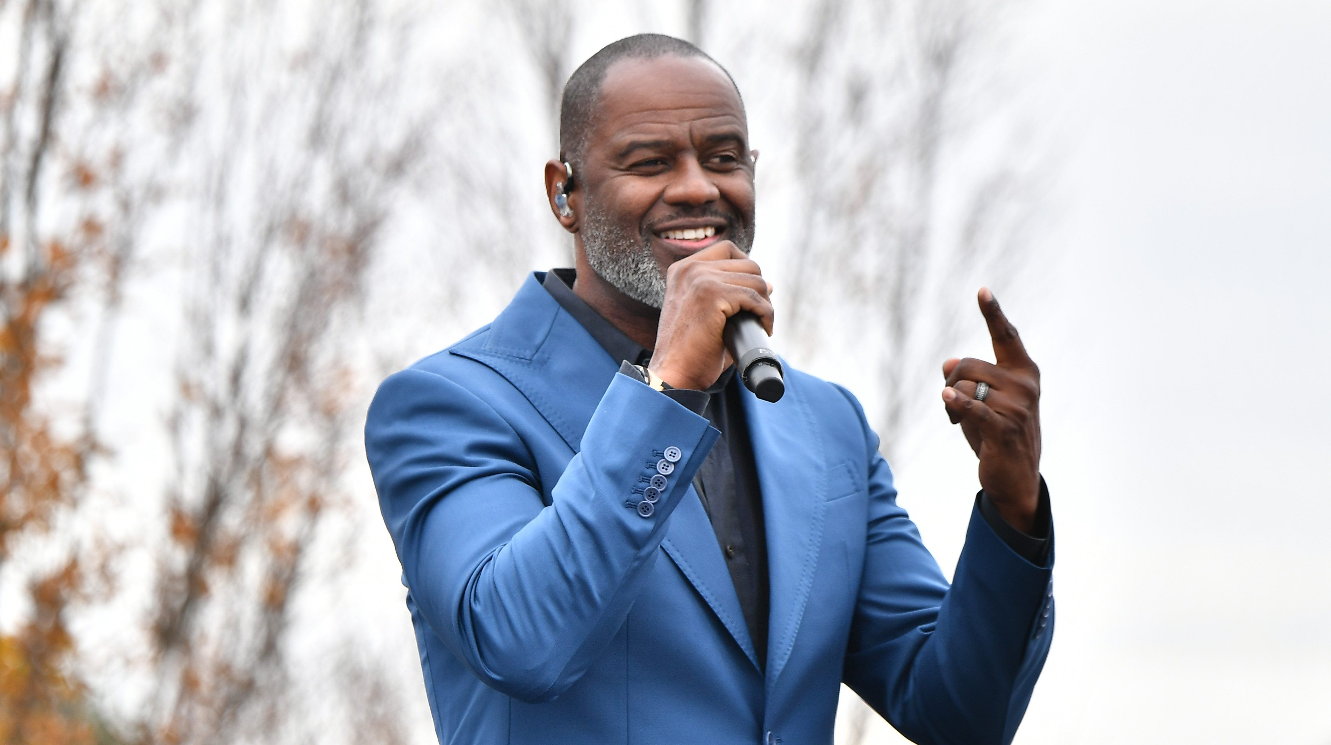 Brian McKnight Responds To Backlash, Shares Photos Of His Biological ...