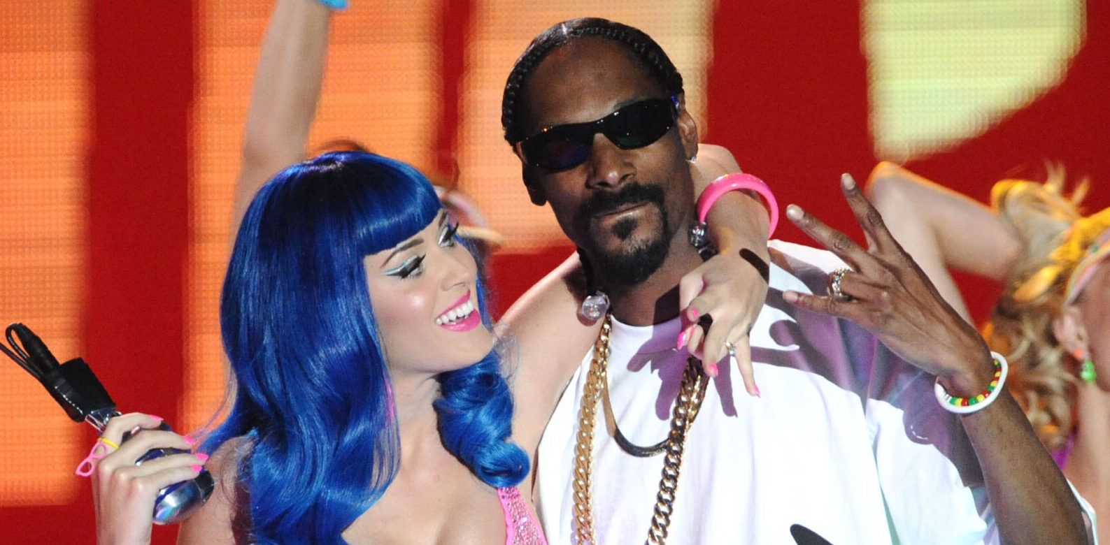 Snoop Dogg Scores His First Diamond Single, "California Gurls"