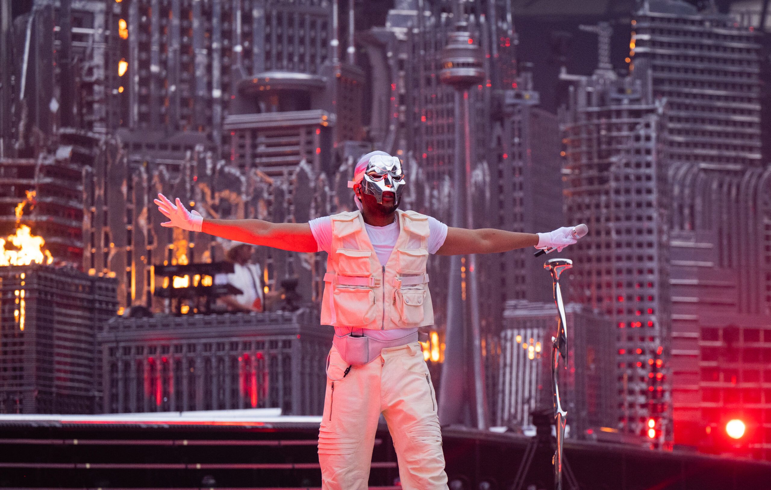 The Weeknd Previews Song With Lil Baby On IG Live