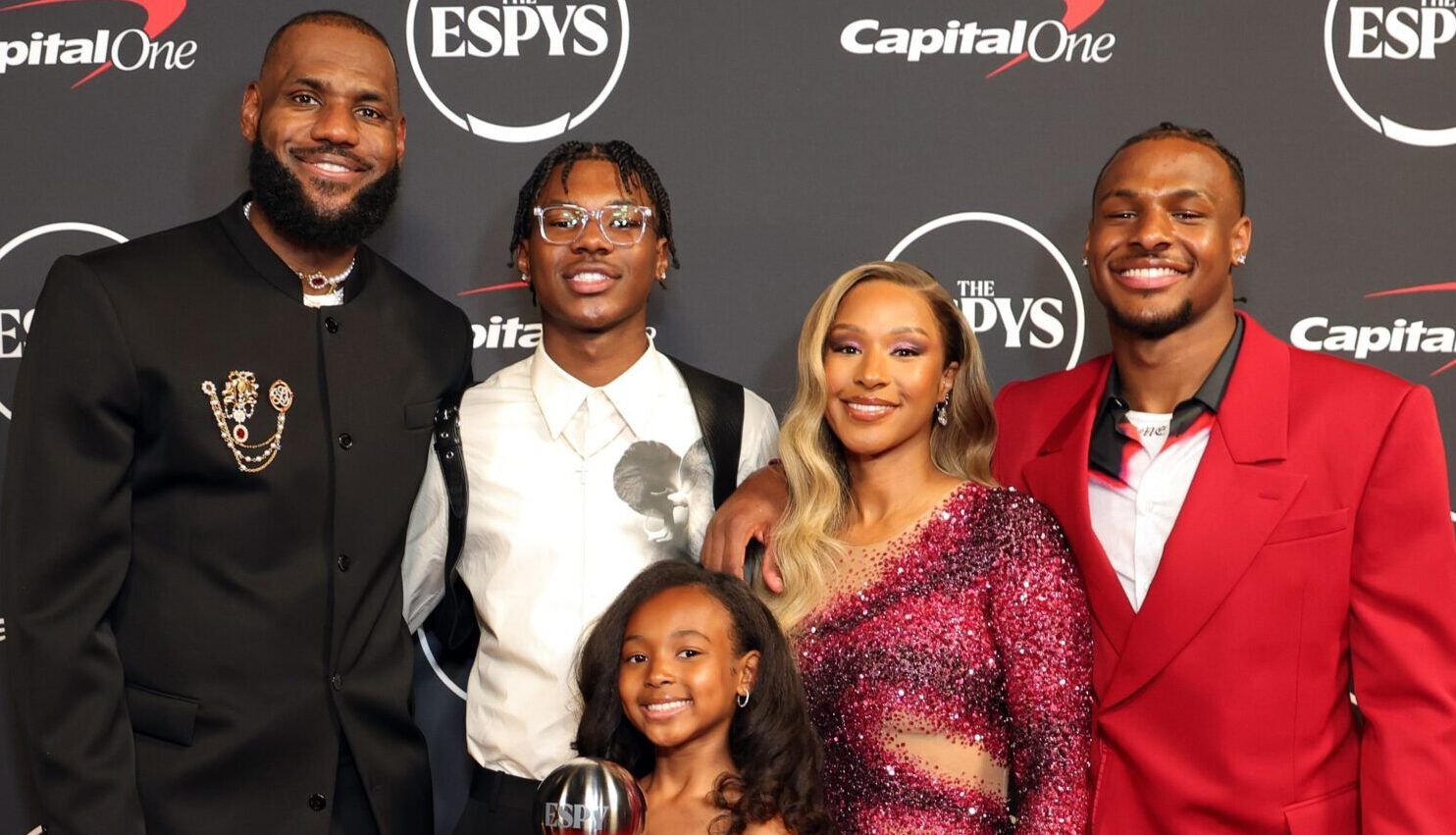 LeBron James & Savannah's Parenting Applauded After Son Bryce's Fan ...