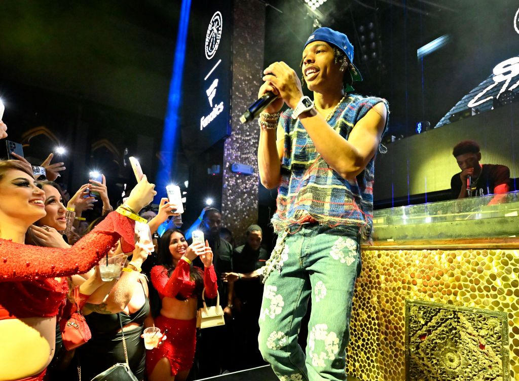 Lil Baby Opens New Seafood Restaurant In Atlanta