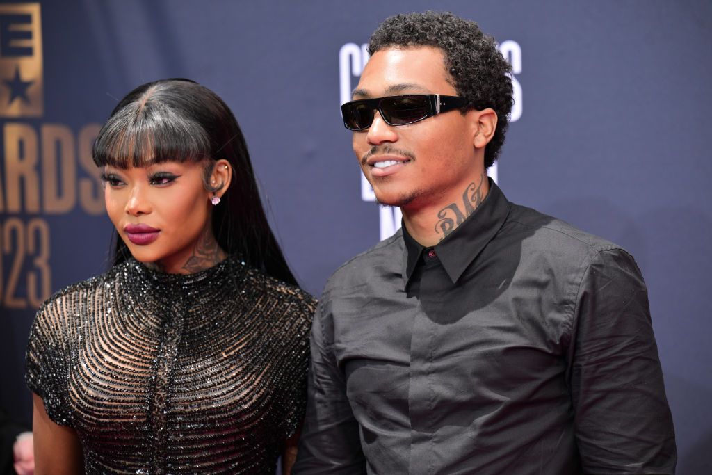 Summer Walker Puts Instagram Troll On Blast