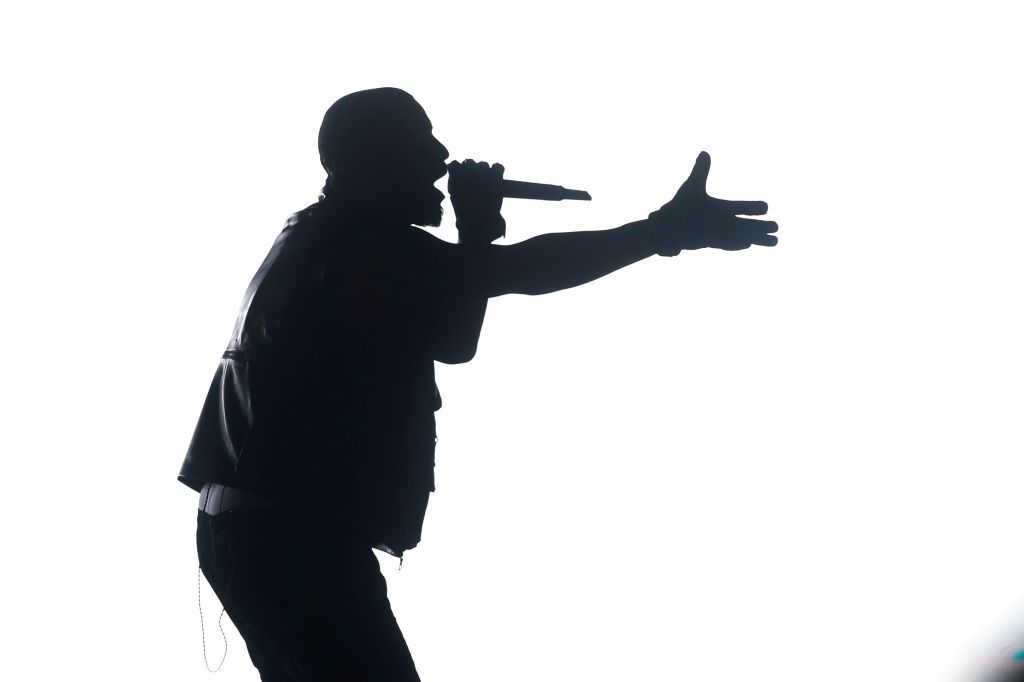 Drake Has Concert Fans Barking Like Dogs While On Tour