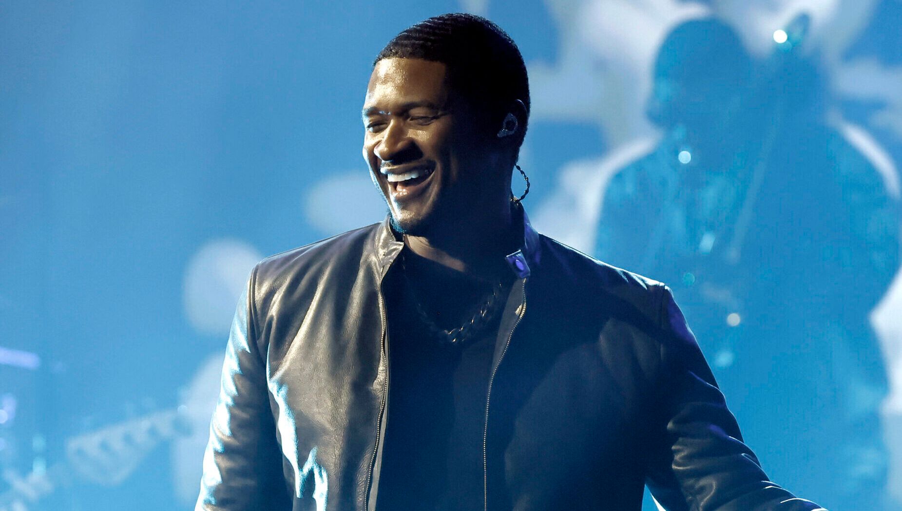 Usher Names, In His Opinion, The Greatest Rappers Of All Time