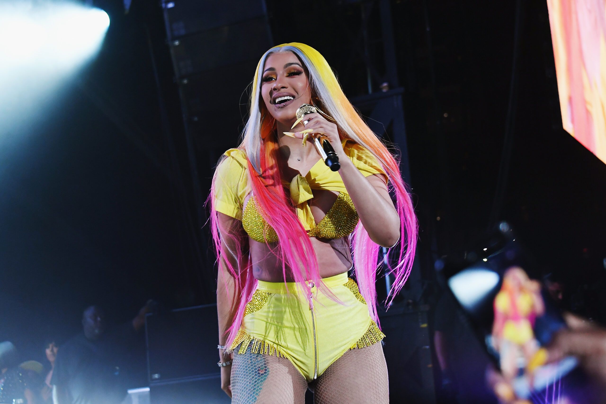 Cardi B's Nearly-Naked Twerking Video Distracts Thirsty Fans From Nicki ...