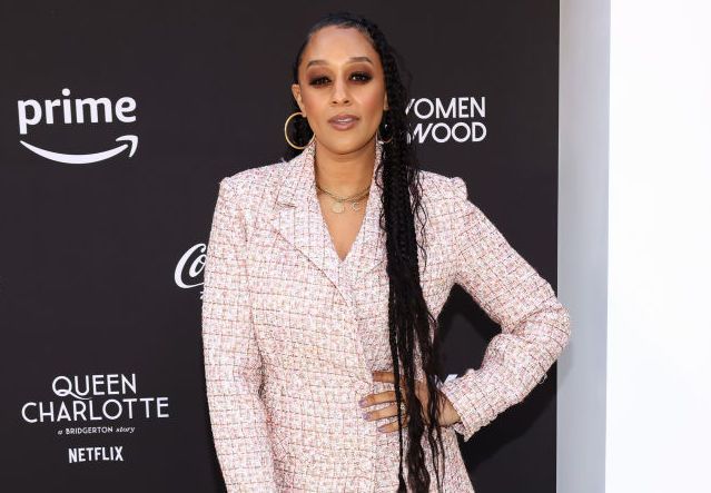 Tia Mowry Embraces "Newfound Peace" On Post-Divorce Vacation