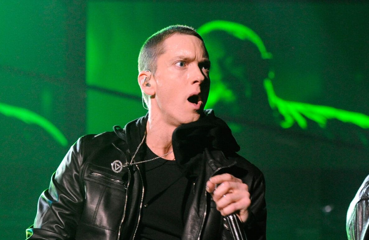 Eminem Teases New Music, Flips Off San Francisco 49ers Fans At Detroit ...