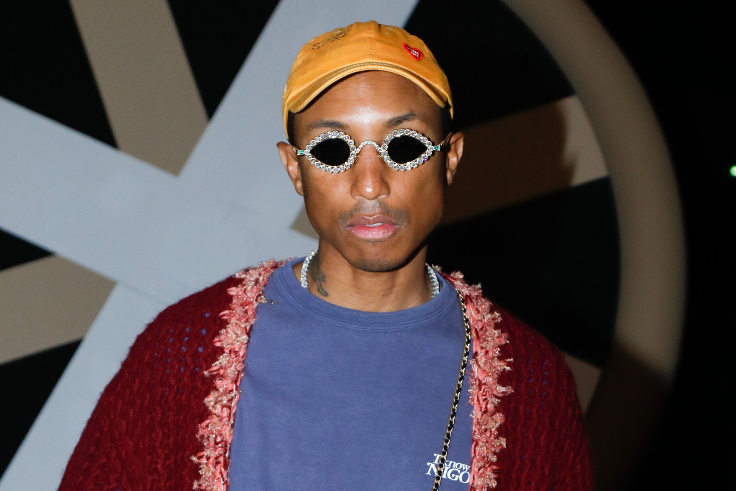 Pharrell Williams Previews Old Miley Cyrus Collab During Cowboy ...