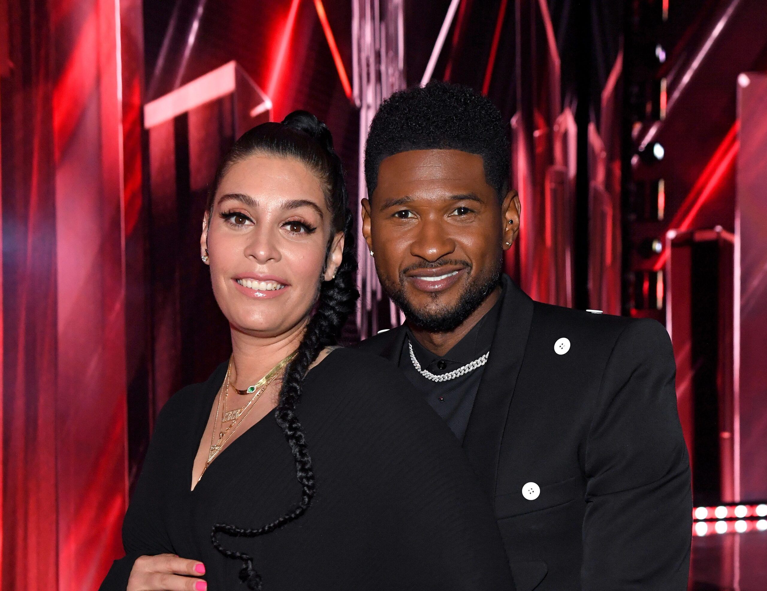 Usher Shares Wedding Photos From Marriage To Jennifer Goicoechea