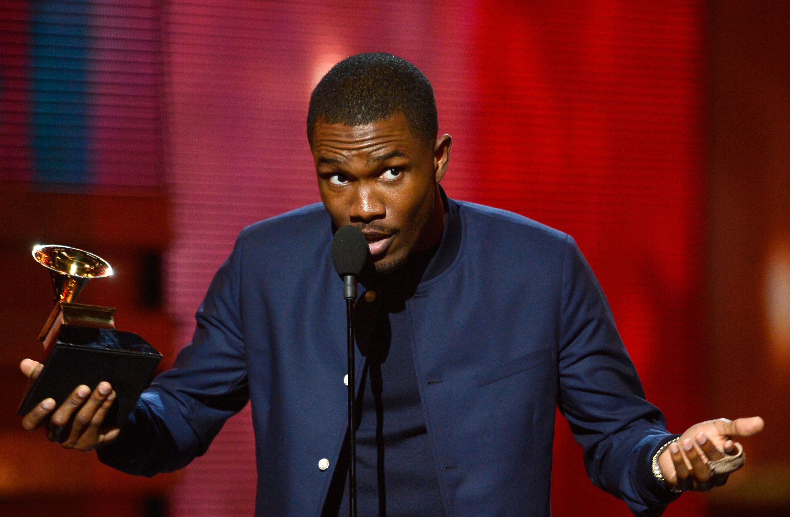Frank Ocean Flaunts His Muscular Physique In New Selfie And Fans Can't ...