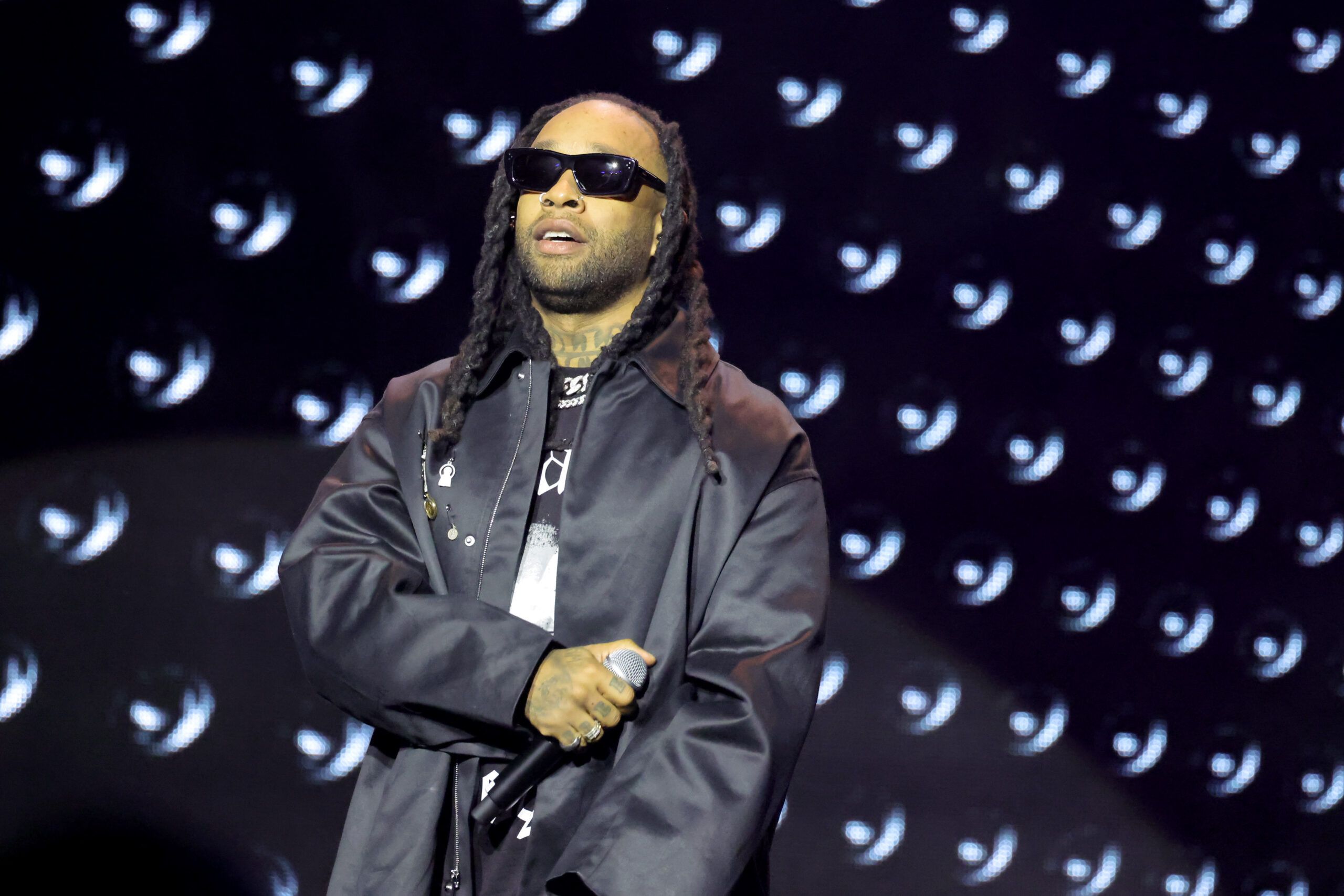 Kanye West & Ty Dolla Sign Boast "VULTURES 1" Success Without Apple ...