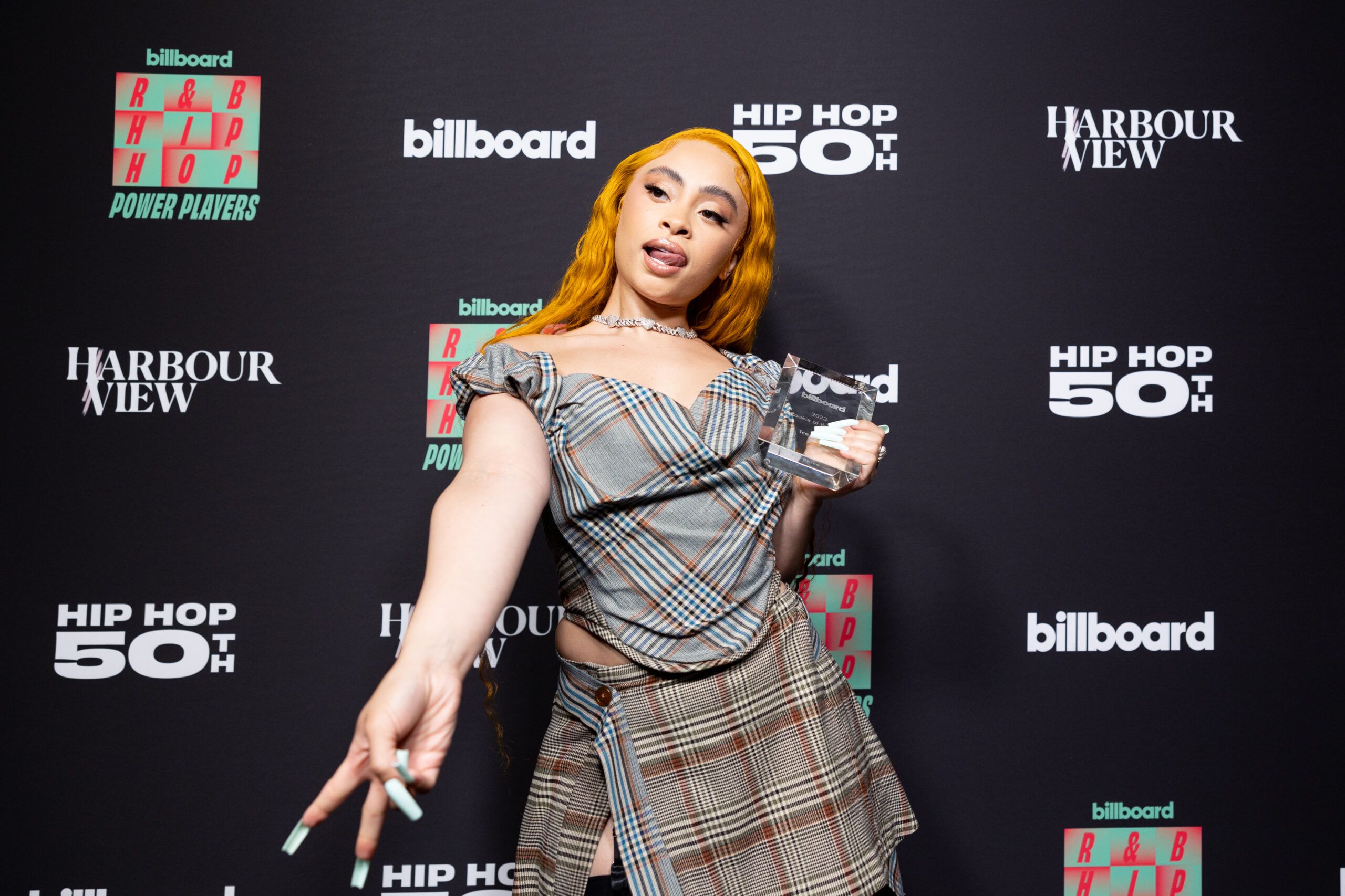 Ice Spice Stuns In Revealing Corseted Dress, Fans Can't Contain Themselves