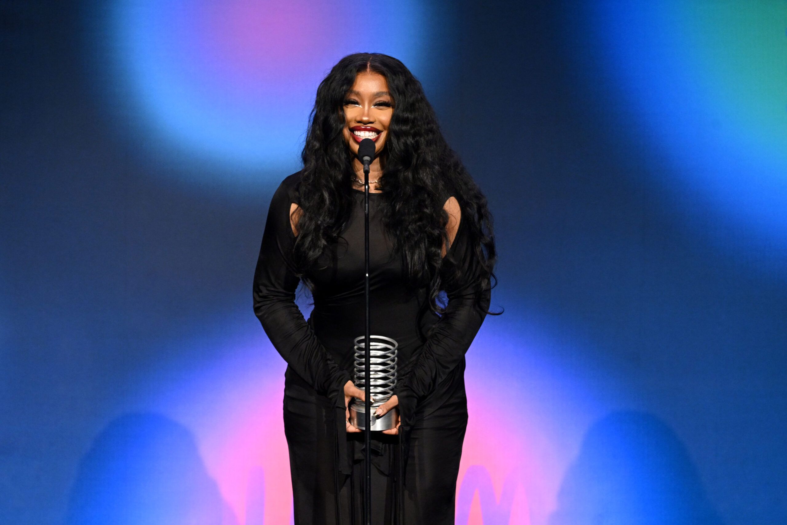 SZA Leaves Fans In Awe By Twerking Up A Storm To Sexyy Red