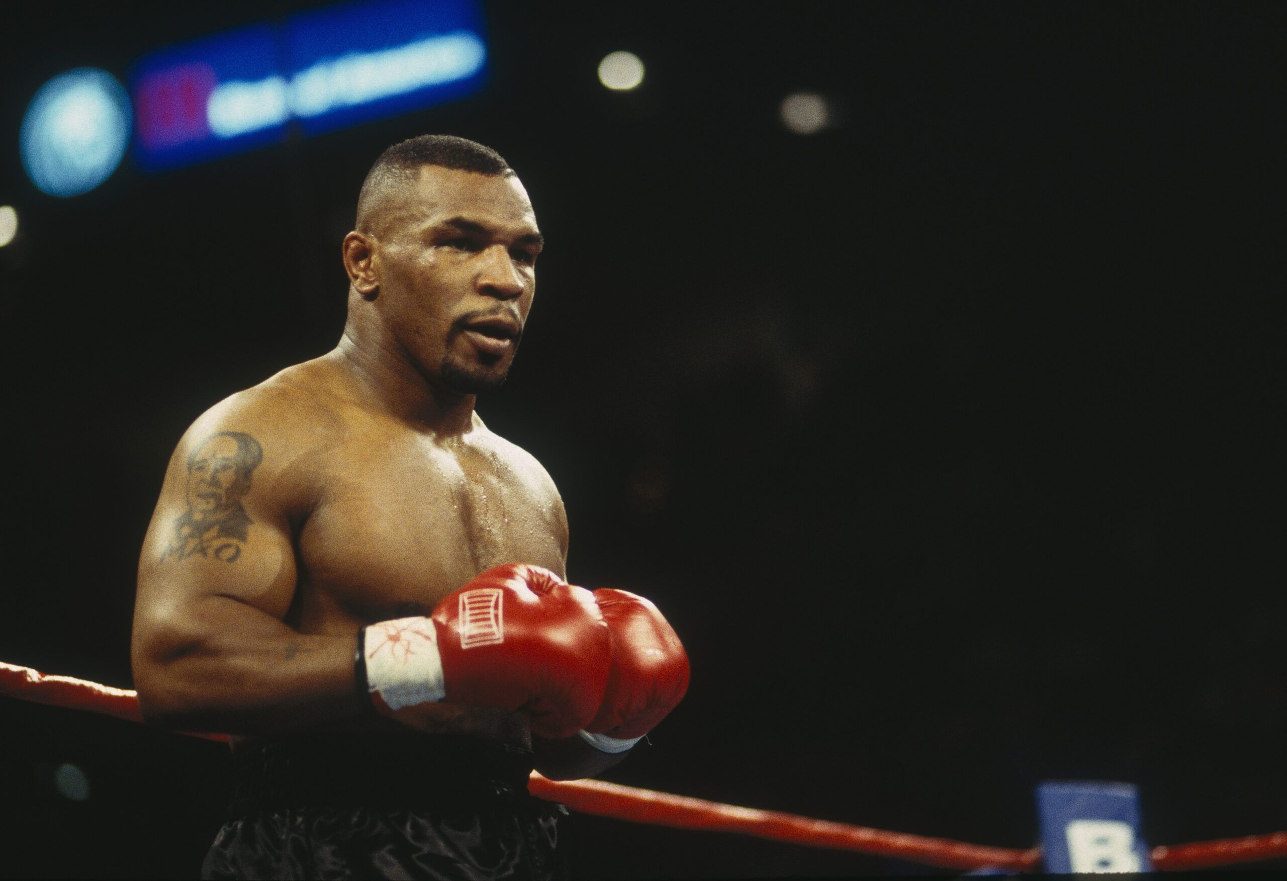 Mike Tyson's 7 Most Unforgettable Moments In The Ring