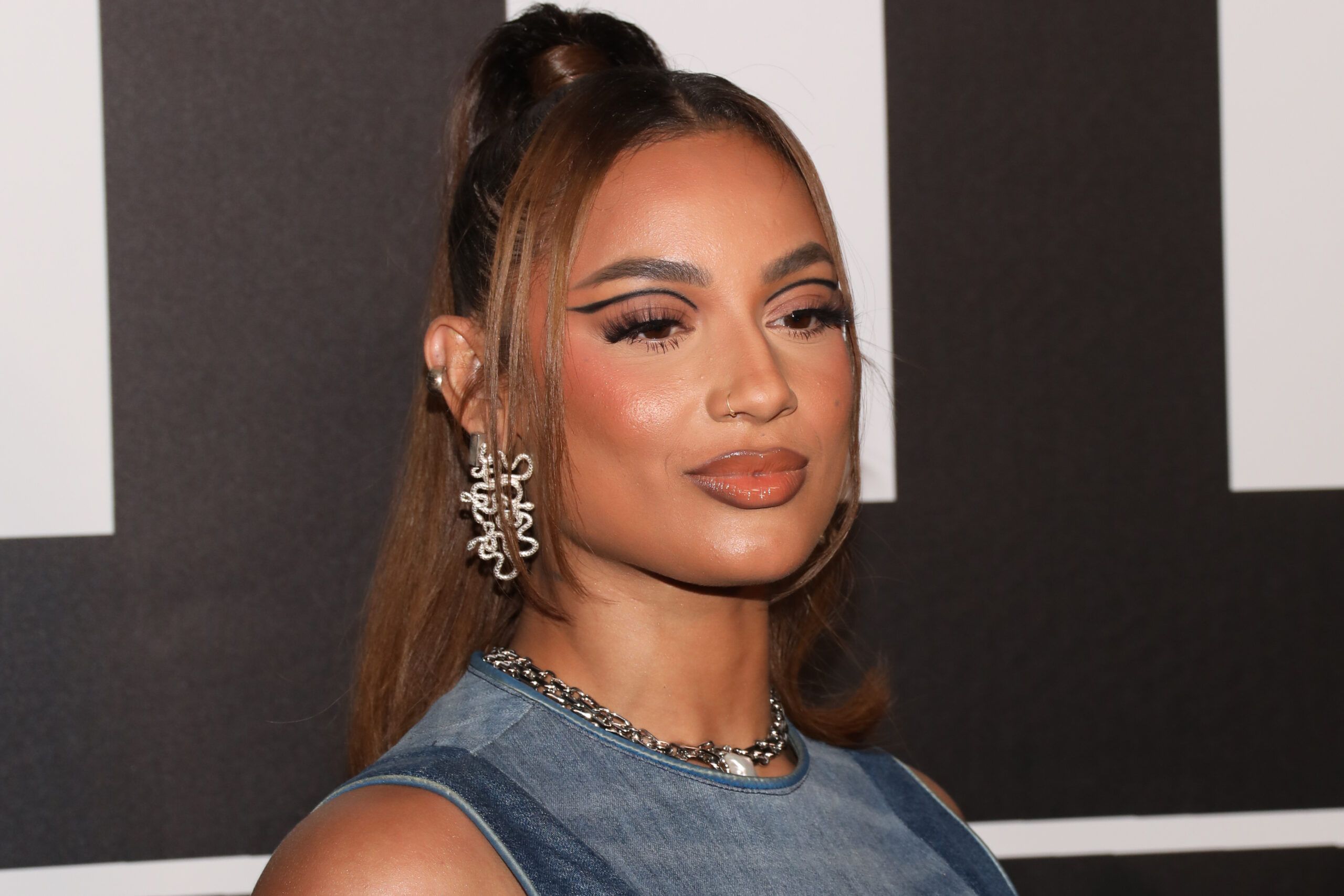 Danileigh Shows Her Emotions Discussing Why Her Music Isn't Catching On