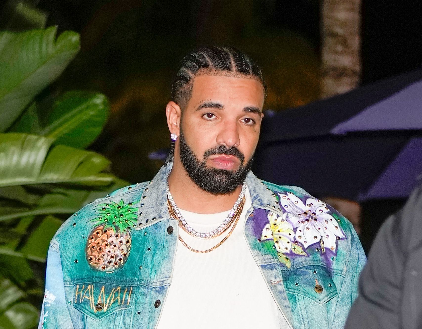 Drake Gets Clowned By Oscar Mayer With “BBL Glizzy” Hot Dog Campaign