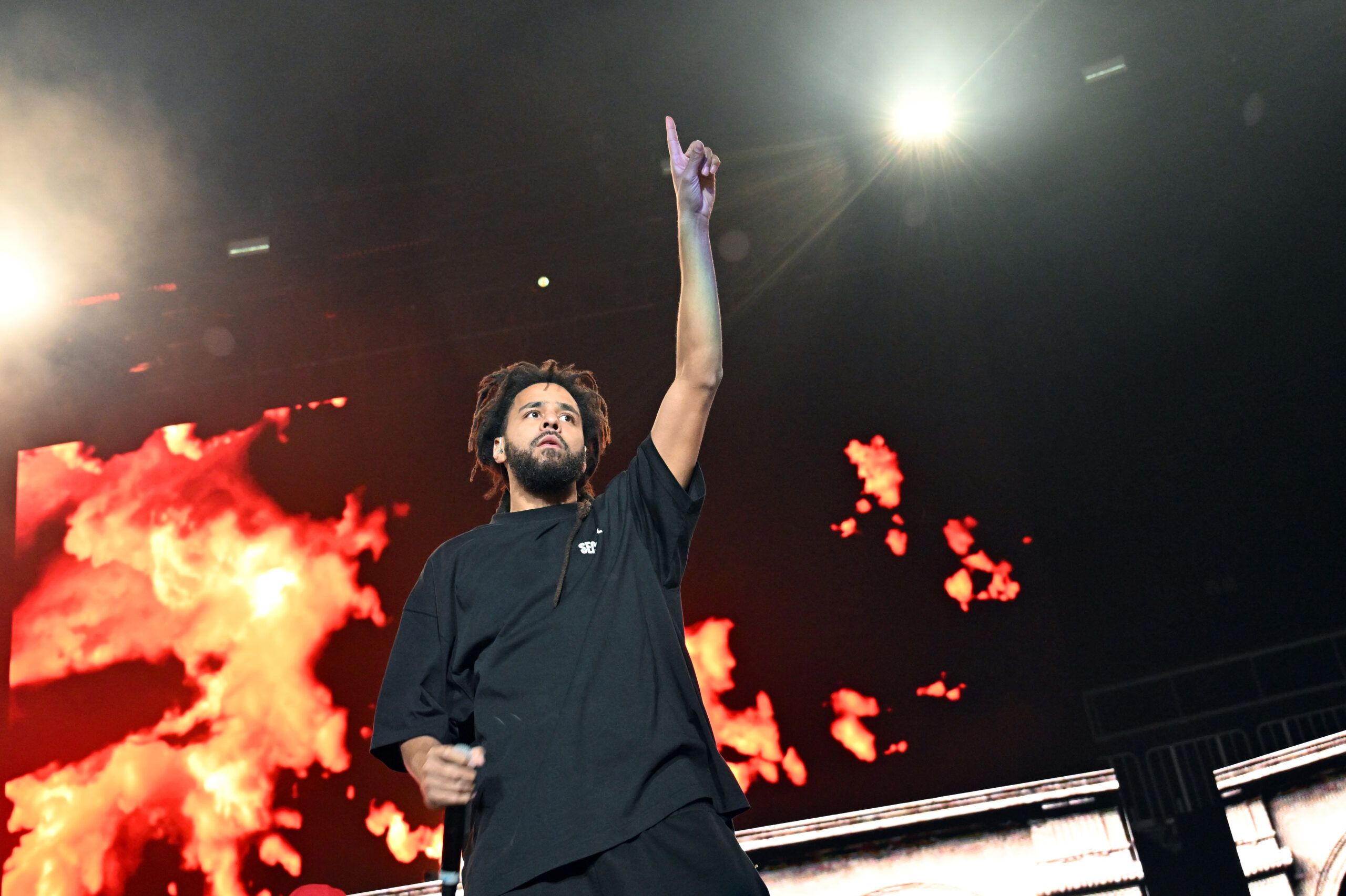 The Best J. Cole Memes Throughout Drake & Kendrick Lamar's Beef