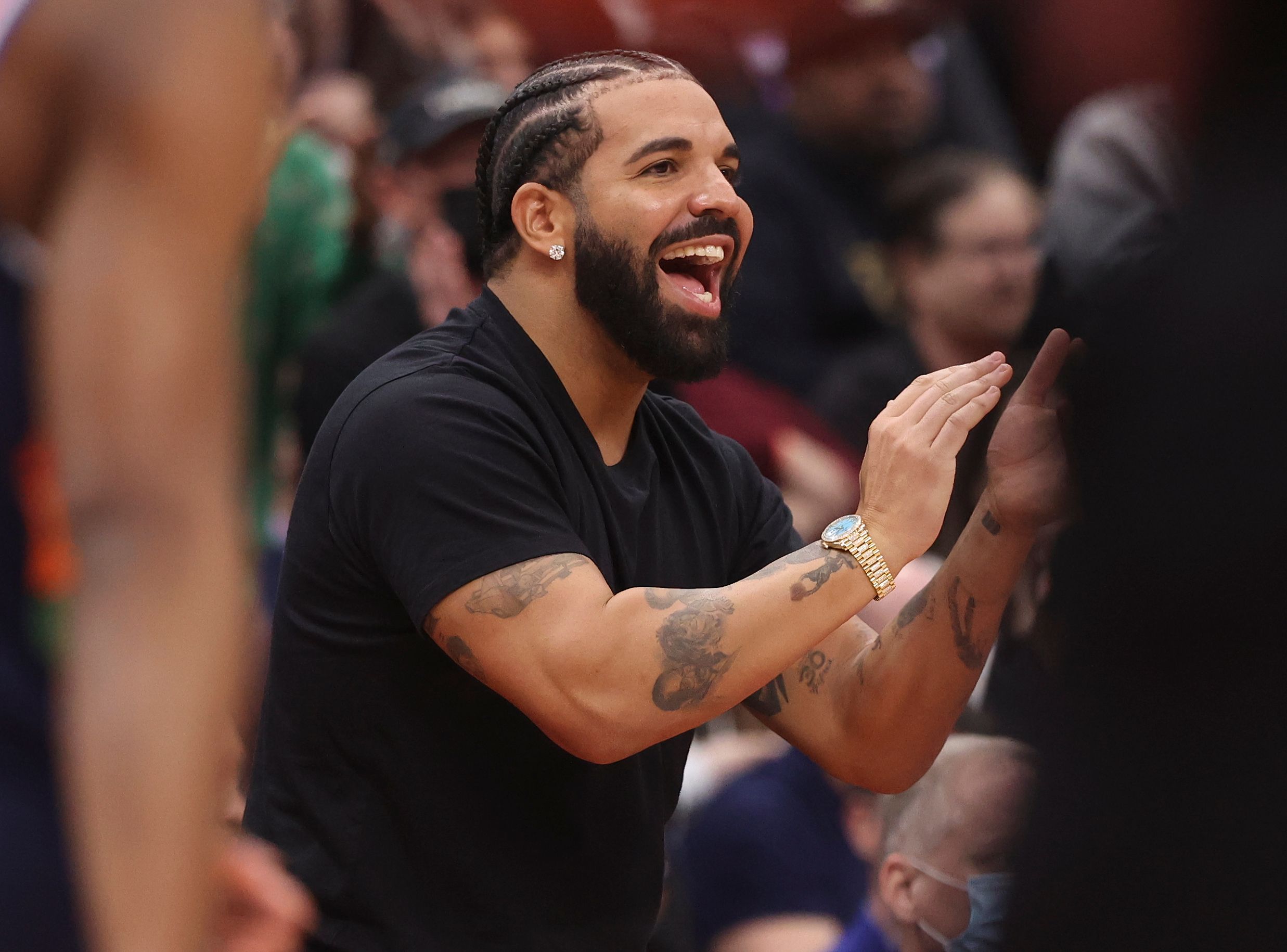 Drake Is Feeling "Jolly" Since Moving On From Kendrick Lamar Feud ...