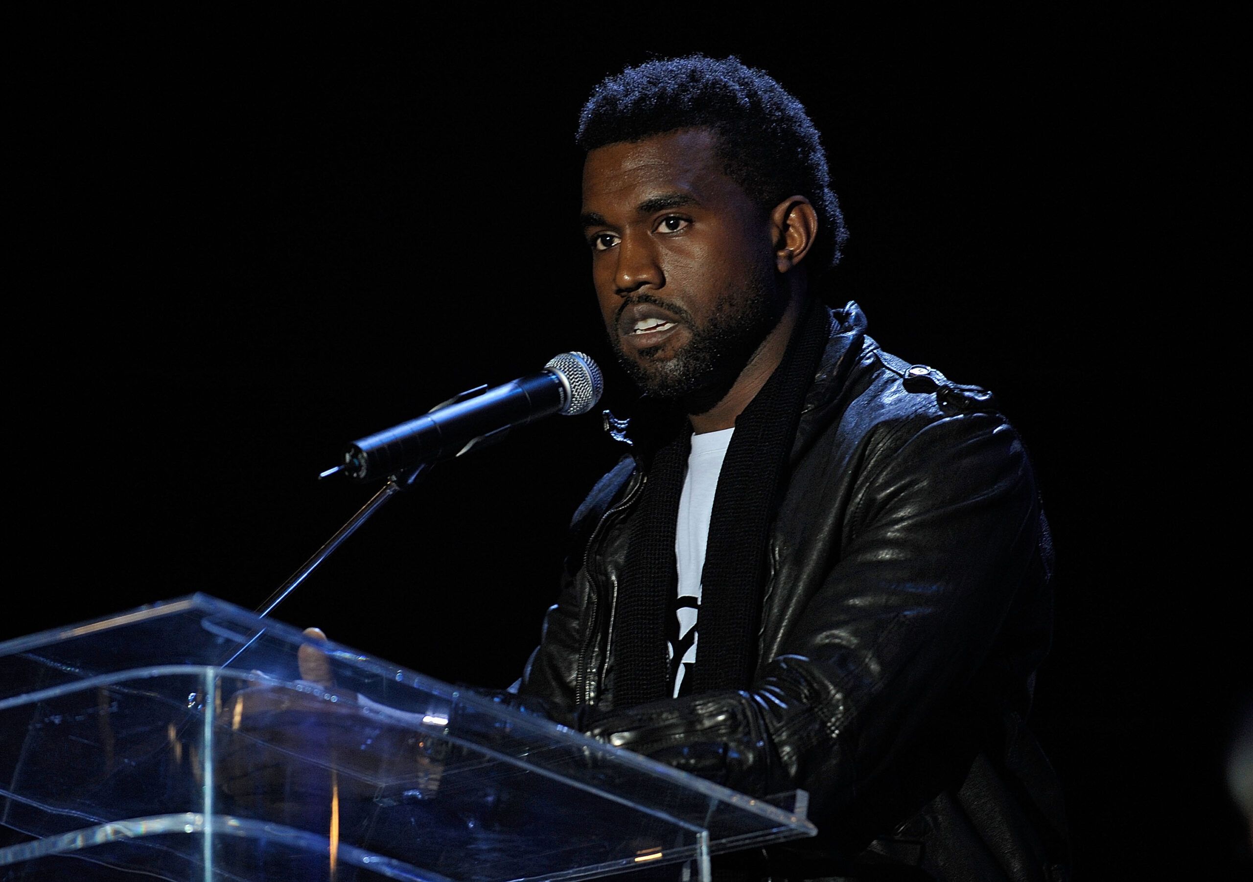 Kanye West Shows Off The Colossal Set List For His Show In South Korea