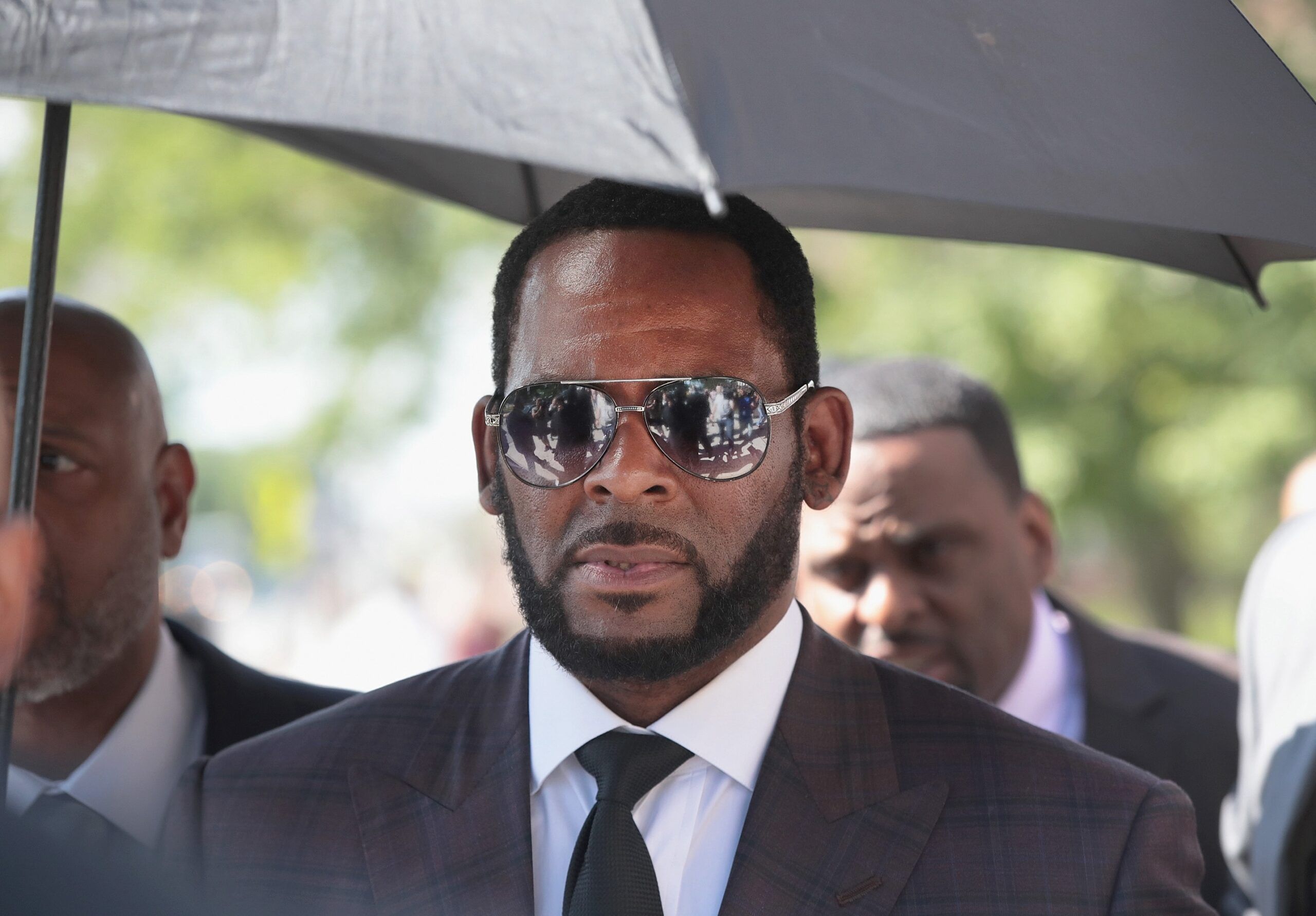 R Kelly’s Daughter Breaks Down Over Devastating Allegations In New Doc ...