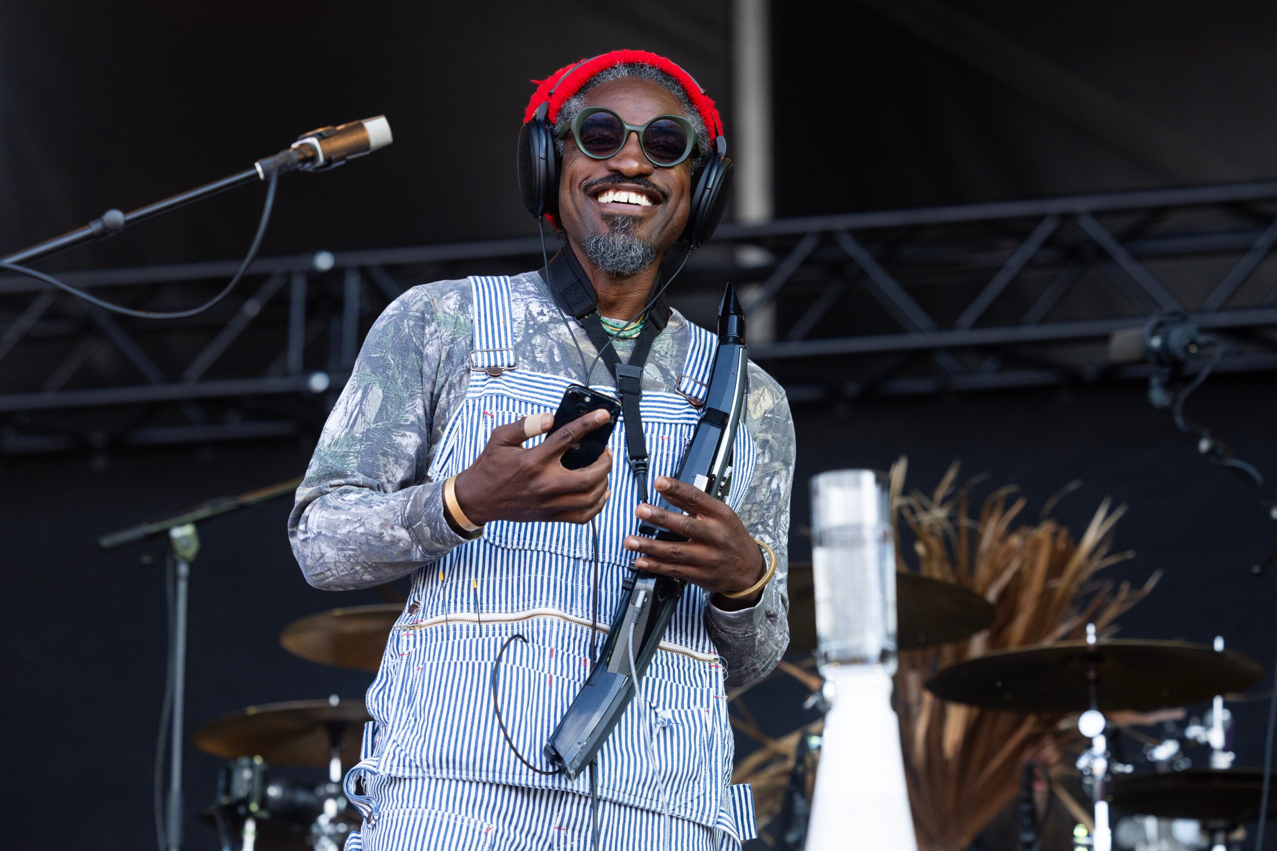 Andre 3000 Finally Uses His Voice On Massive 26-Minute Single, But It's ...