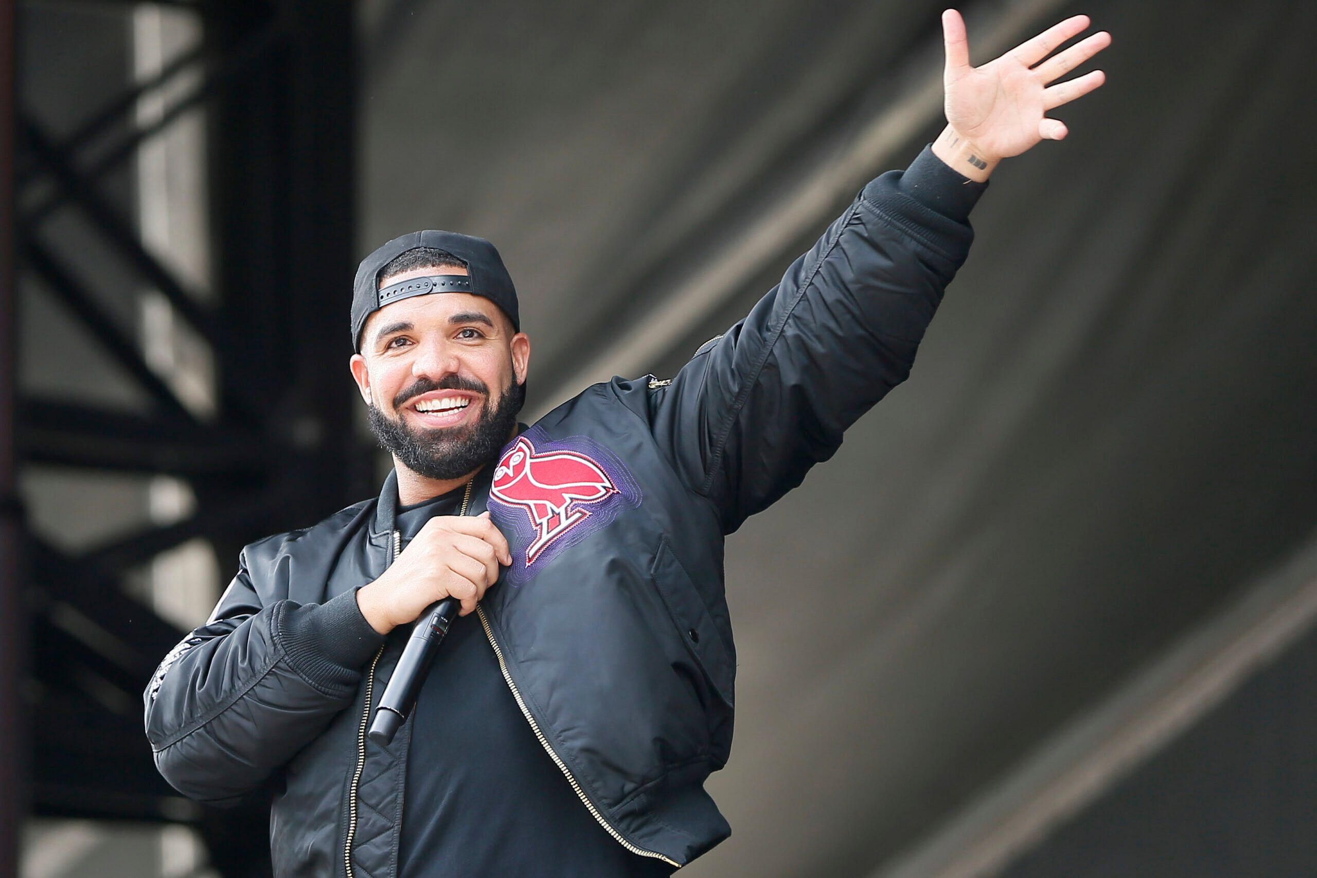 Azealia Banks Thinks That Drake Could Actually Change The Music ...