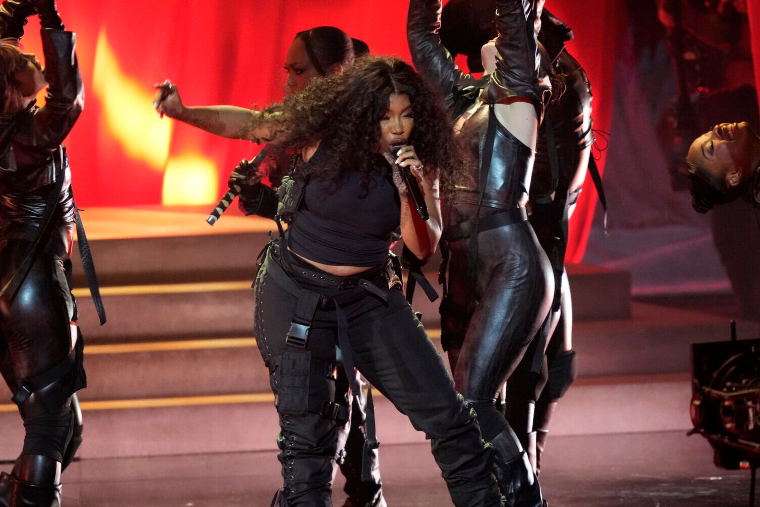 SZA Is Still Holding On Strong On Our New "R&B Season" Playlist Update