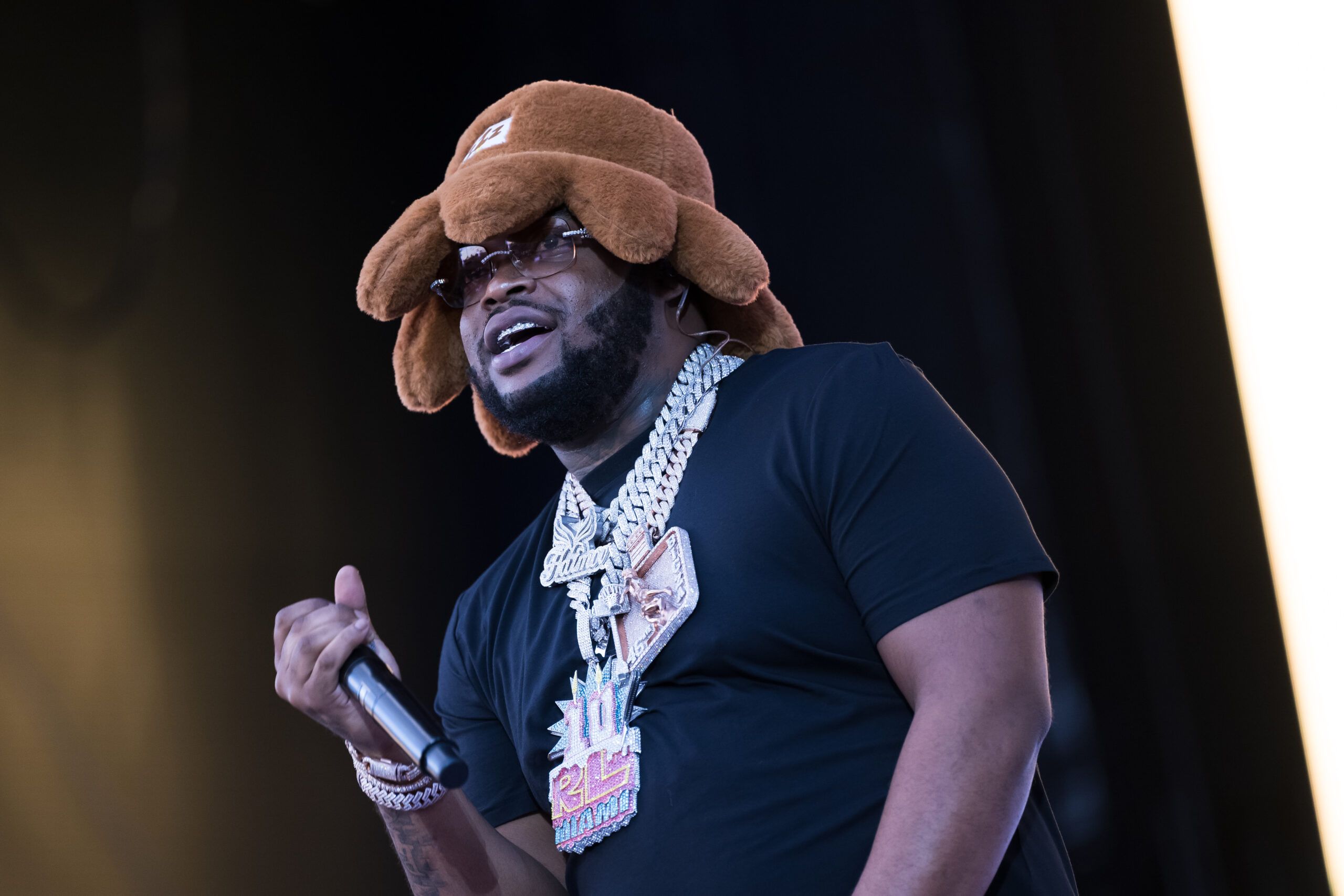 BossMan Dlow Enters The Big Leagues With Newly Announced "Dlow Curry ...