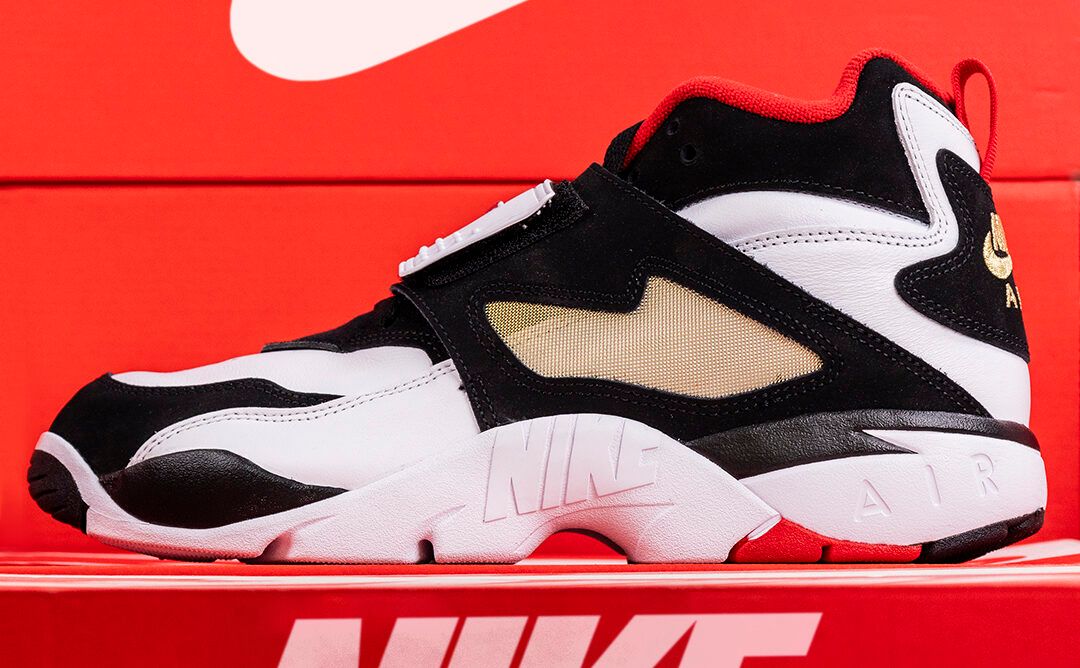 Detailed Look At Nike Air Diamond Turf “Atlanta”
