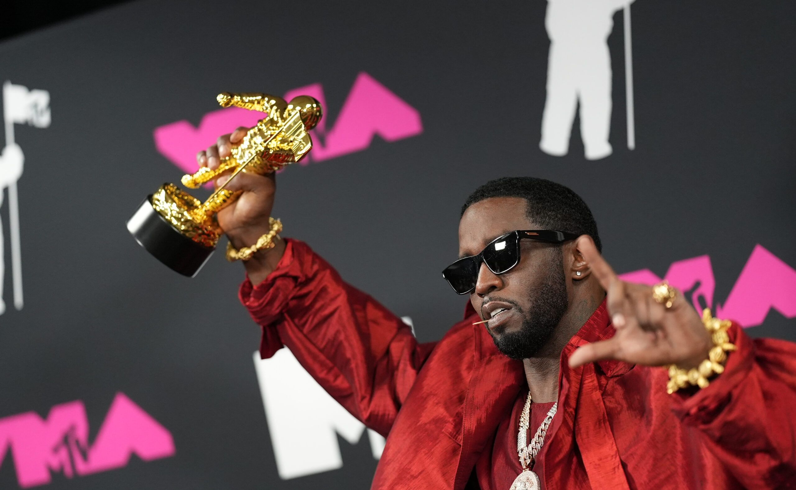 Diddy Orders That Court Hand Over The Alleged "Freak-Off" Tapes To ...