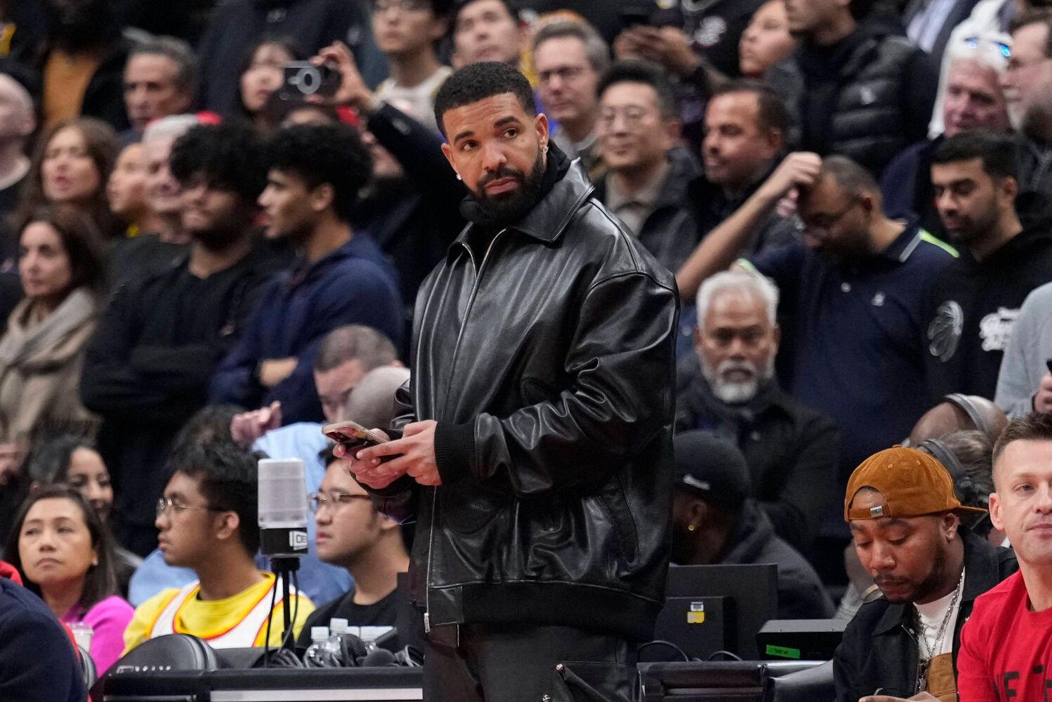 Drake Unveils "$OME $EXY $ONGS 4 U" Tracklist