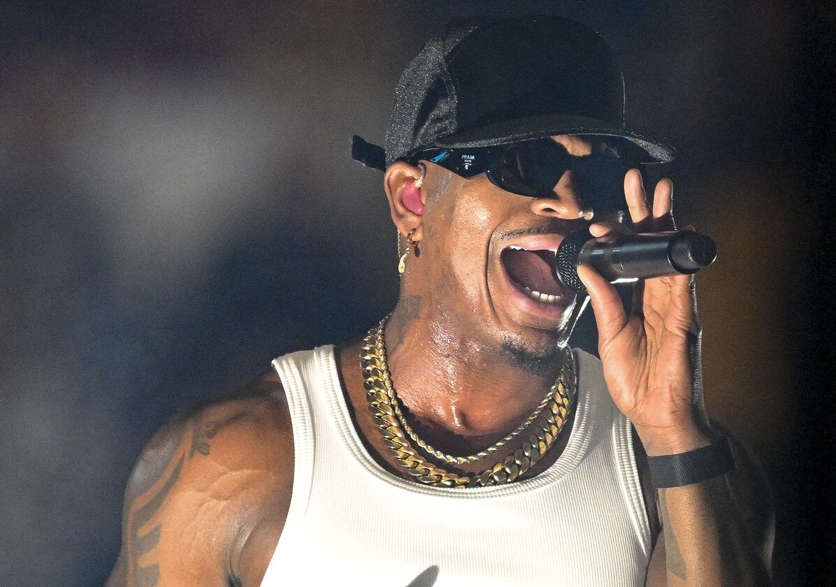 Ne-Yo Causes Social Media Uproar With Clip Of Singer's Backstage ...