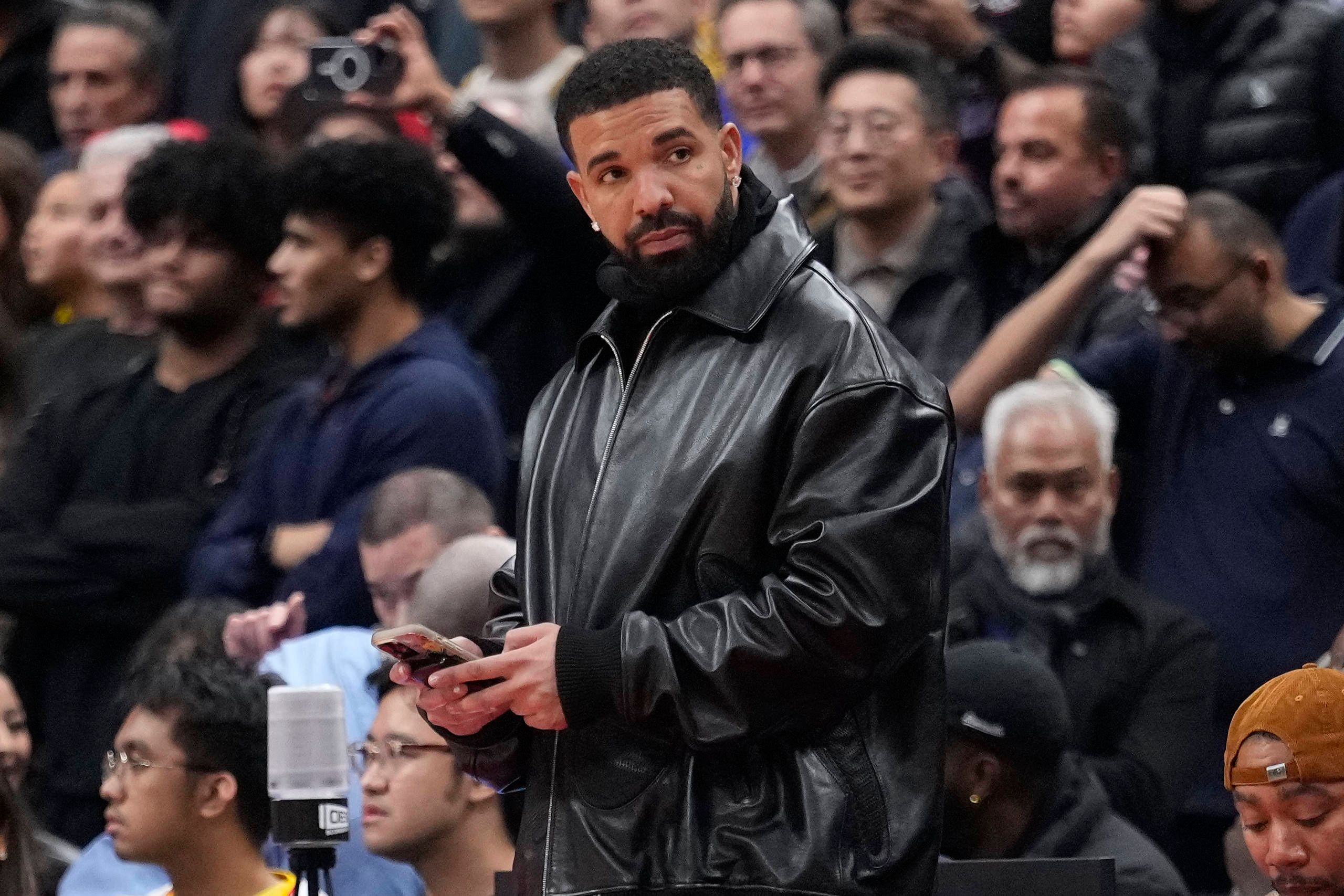 Drake Reveals The Original Tracklist For "$ome $exy $ongs 4 U" With ...