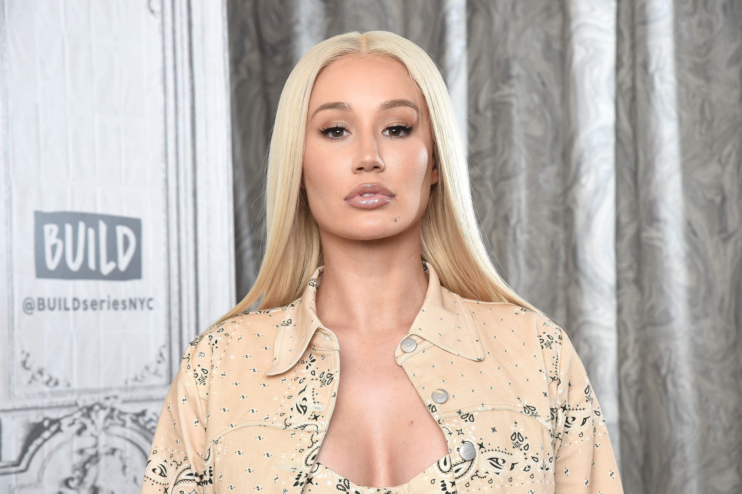 Iggy Azalea Threatens To Expose Kanye West After He Mentions Her & Playboi Carti's Son