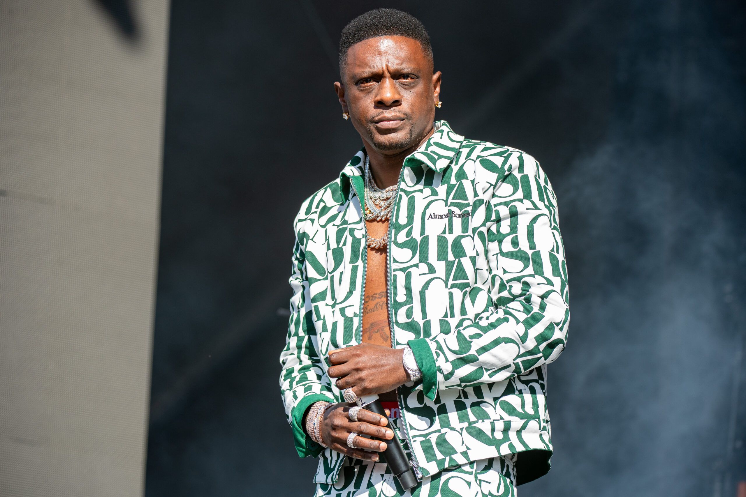 Boosie Badazz Saved By Security Guard In New Footage From Ohio Concert ...
