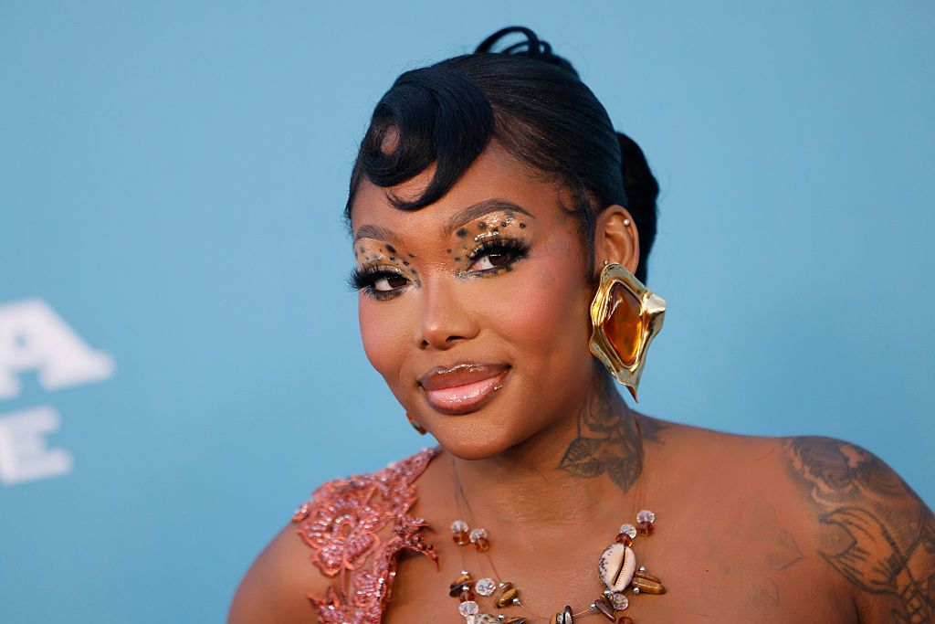 Summer Walker Channels Marvin Sapp After Chris Brown Announces More ...