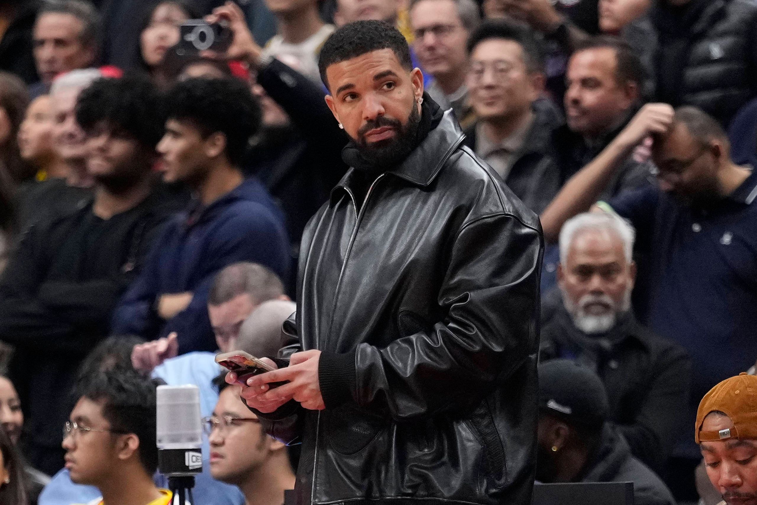 Kanye West Claims Drake Brutally Turned Down "Bully" Intro But Hopes ...