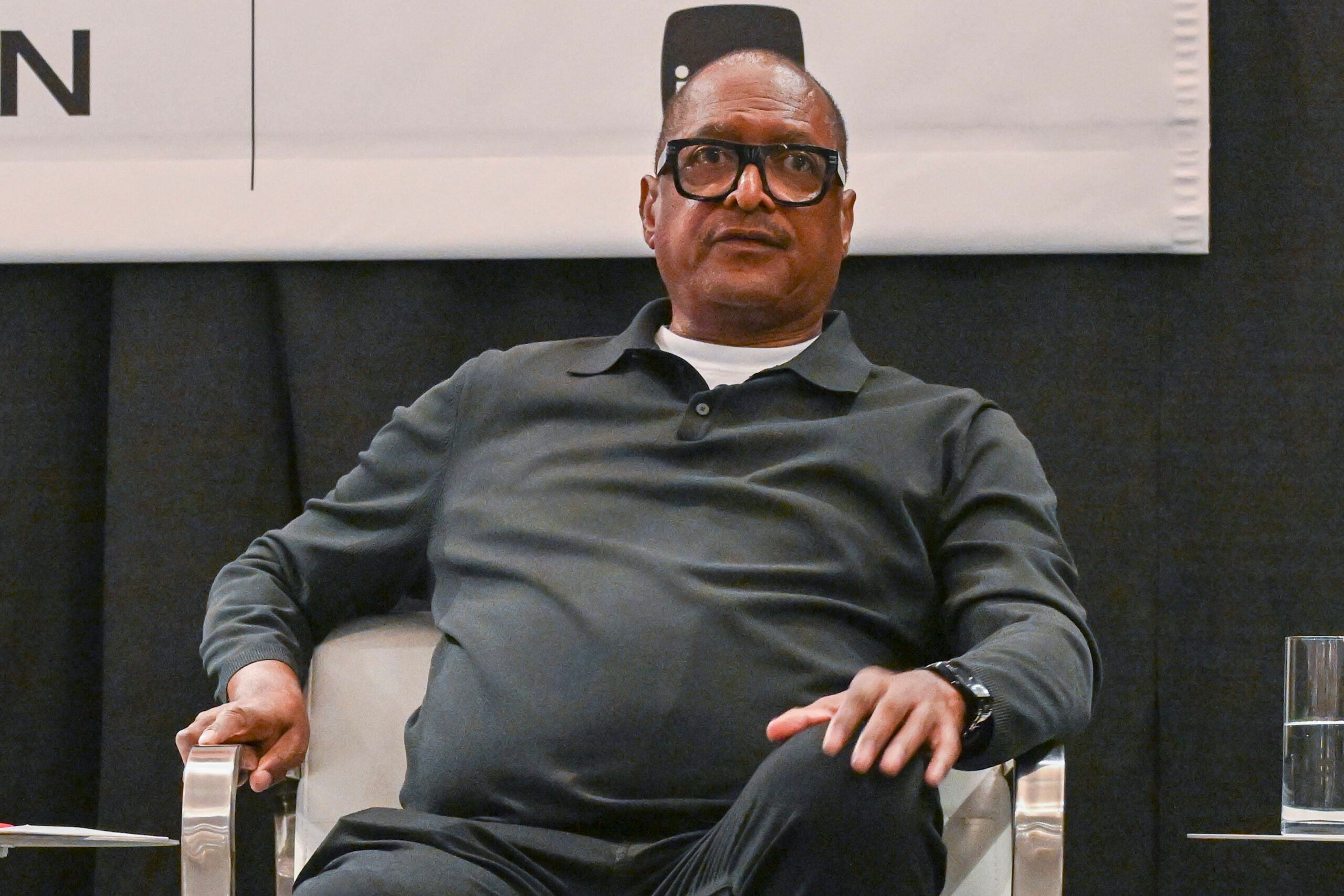 Mathew Knowles Strongly Demands Respect From A Radio Host In Resurfaced ...