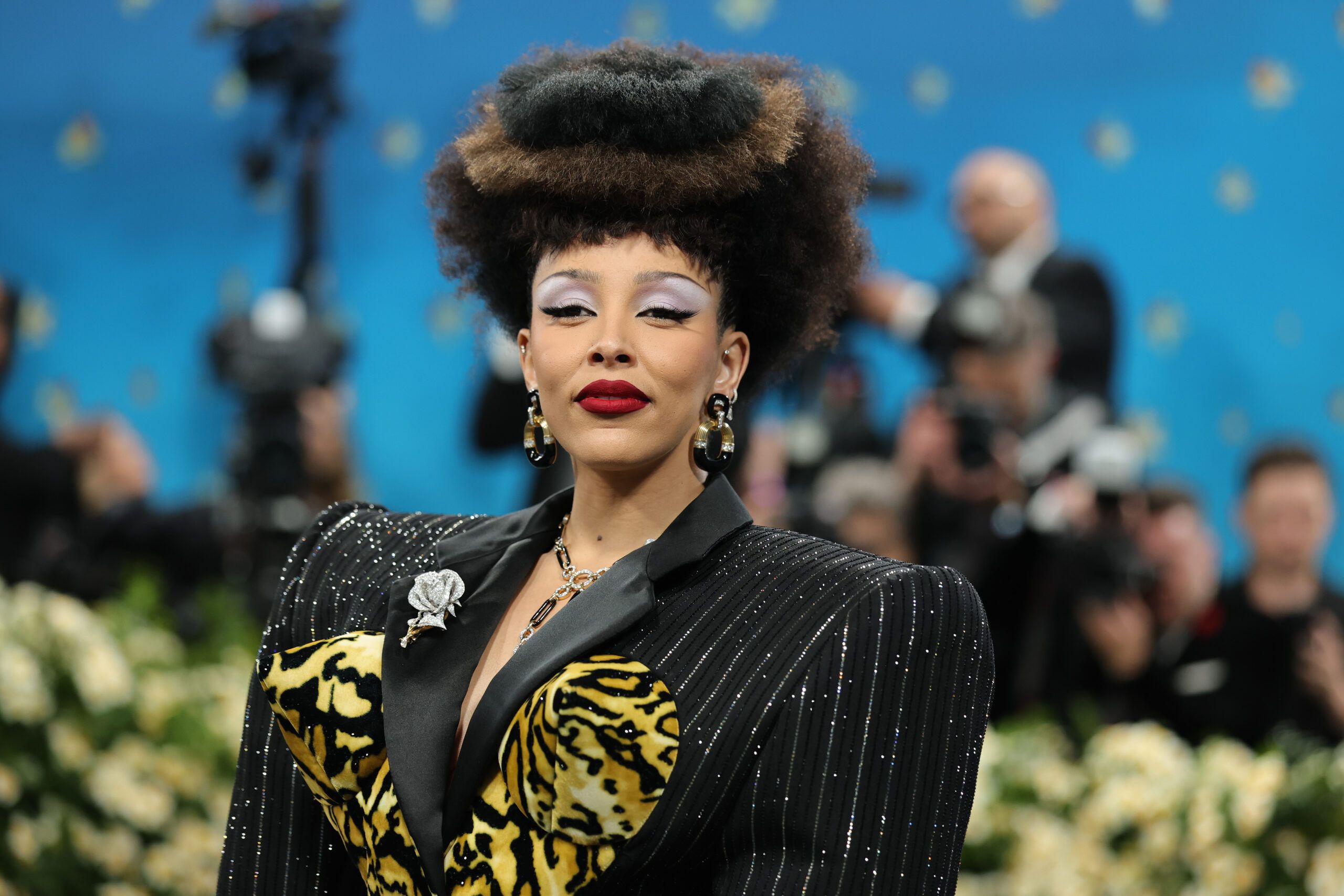 Doja Cat Wears Leopard Print Power Suit At 2025 Met Gala