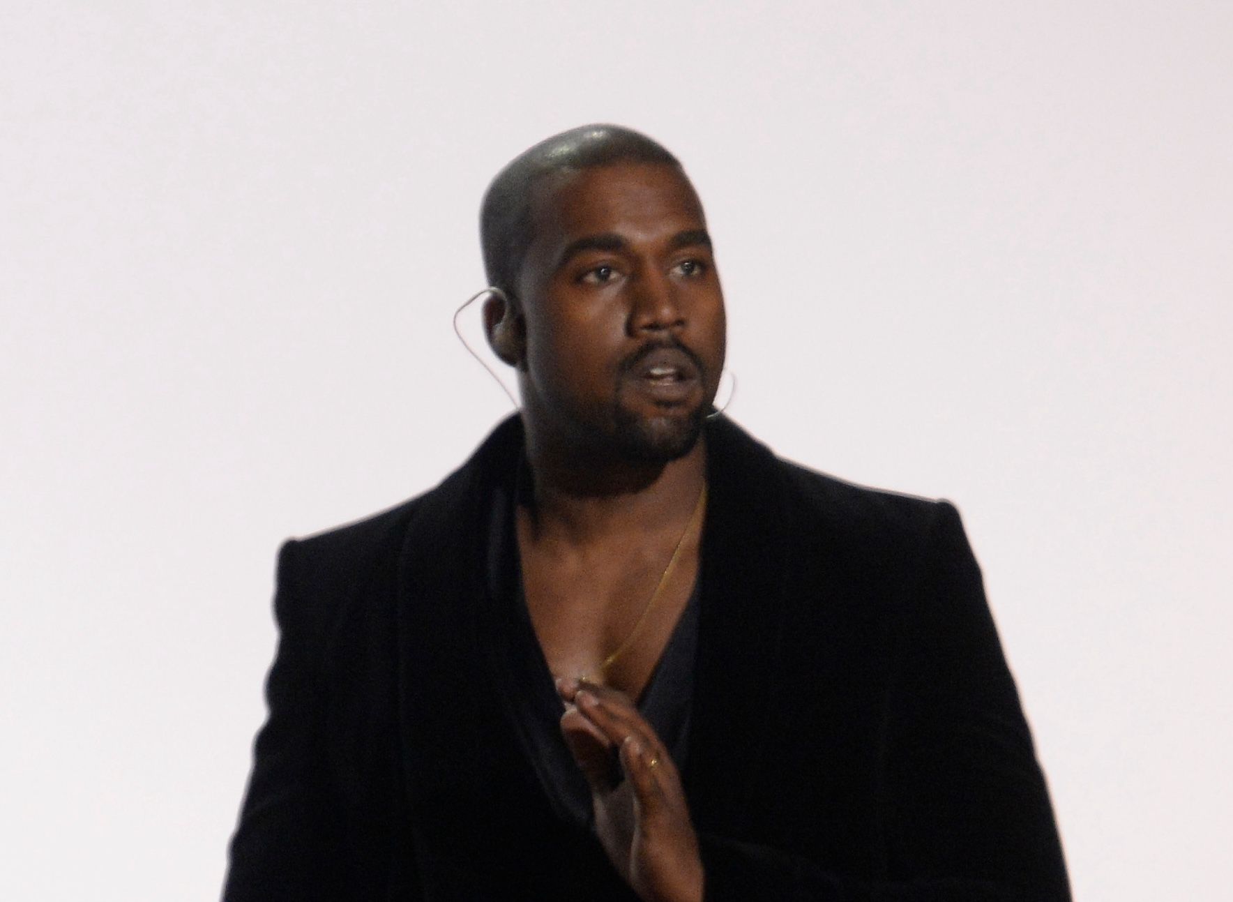 Kanye West Gifts Top5 A Swastika Chain