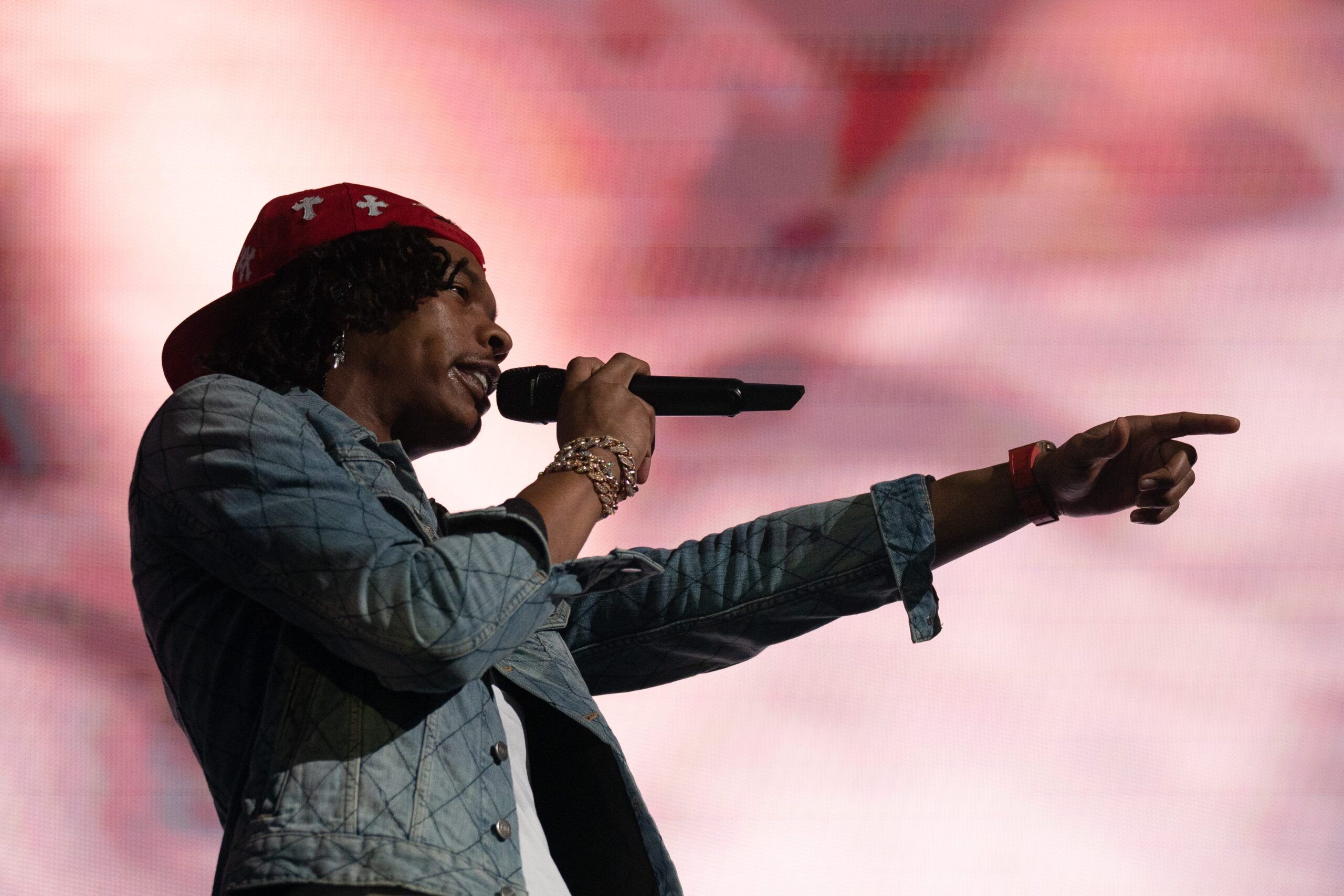 Lil Baby Squashes Alleged Beef With YFN Lucci At Atlanta Concert