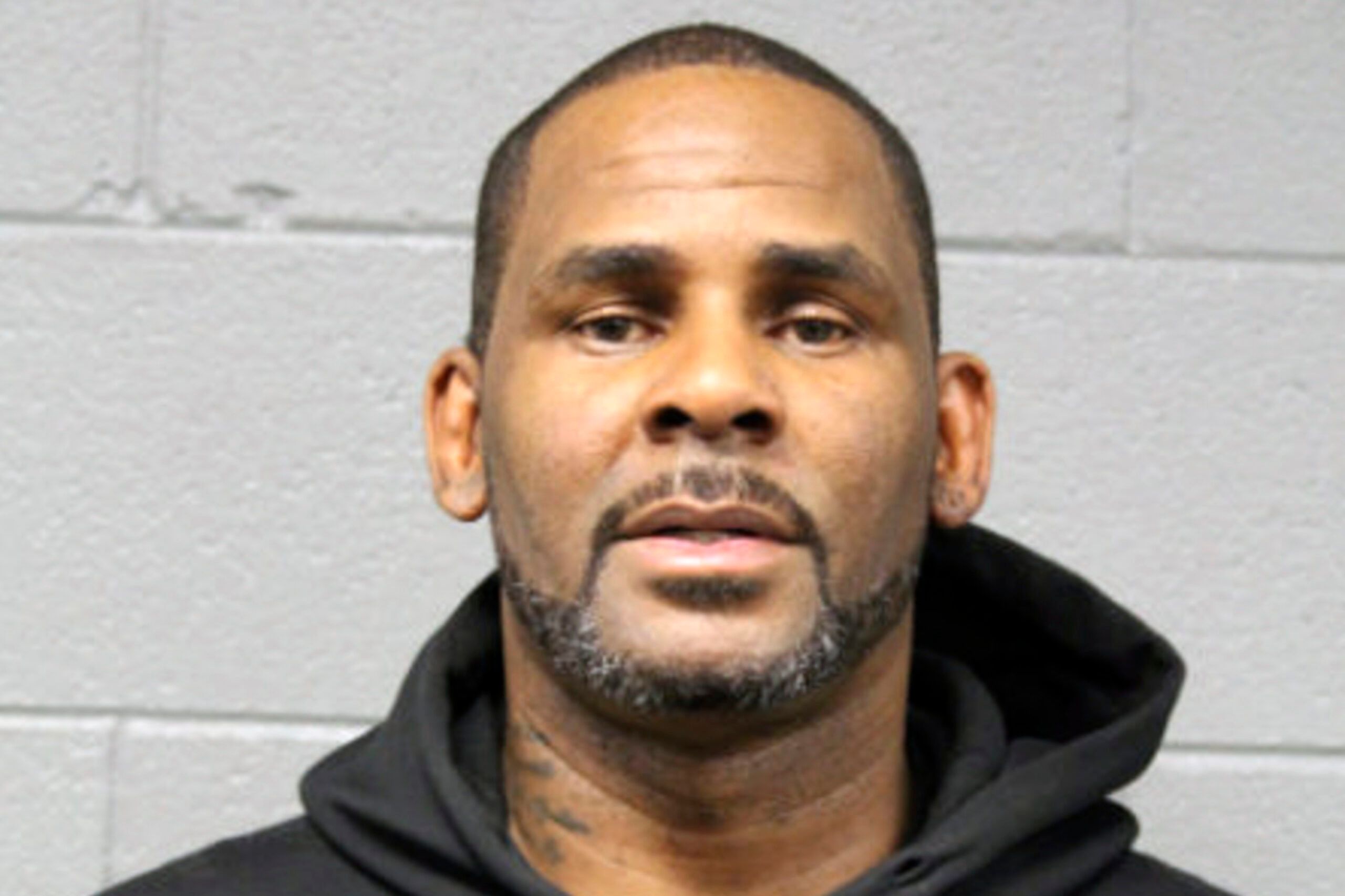 R Kelly Seeks New Trial Due To Alleged Murder Plot