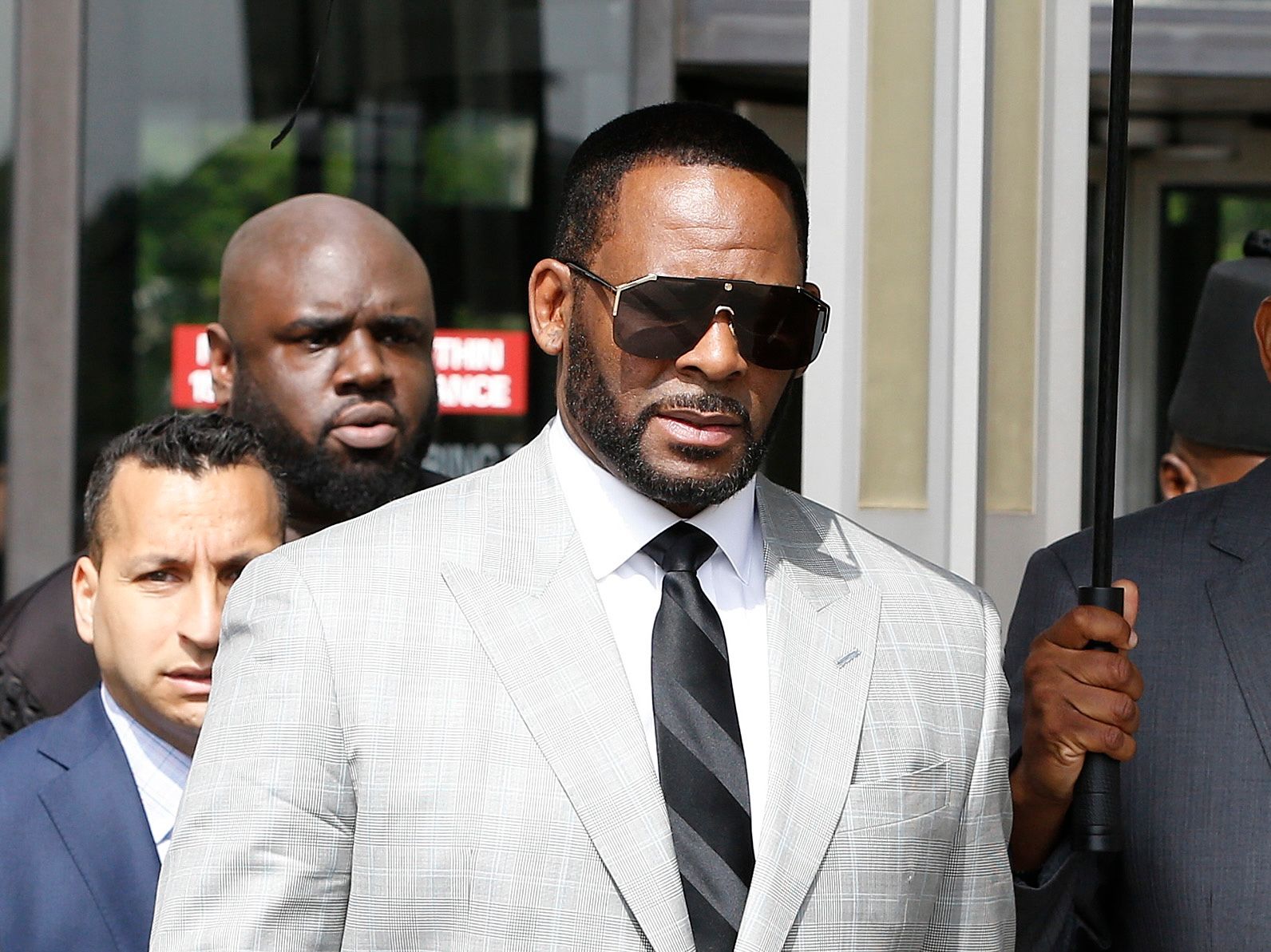 R Kelly Demands Prison Release Due To Alleged Murder Plot