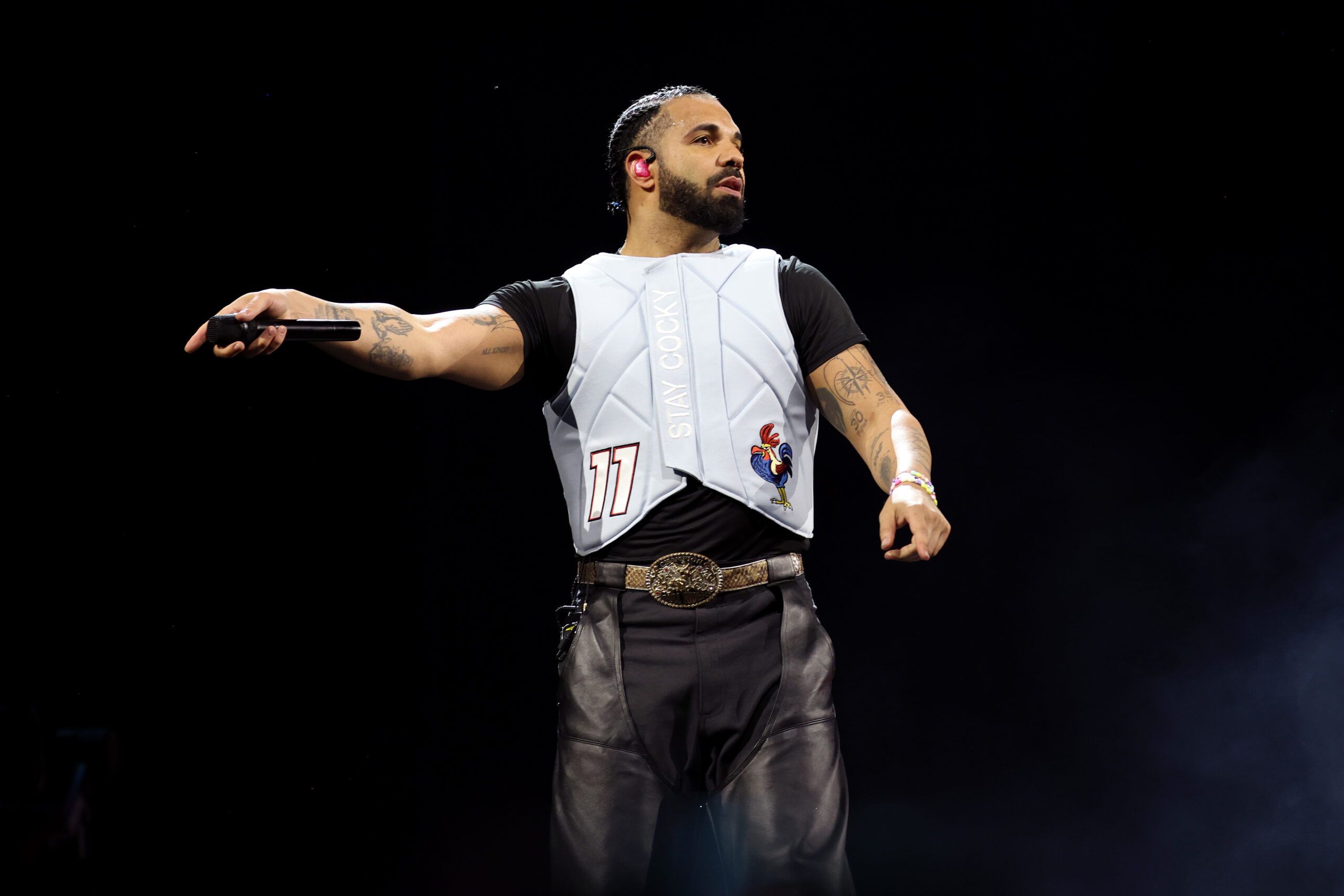 Drake Promises He's Not A Snake During Amsterdam Concert