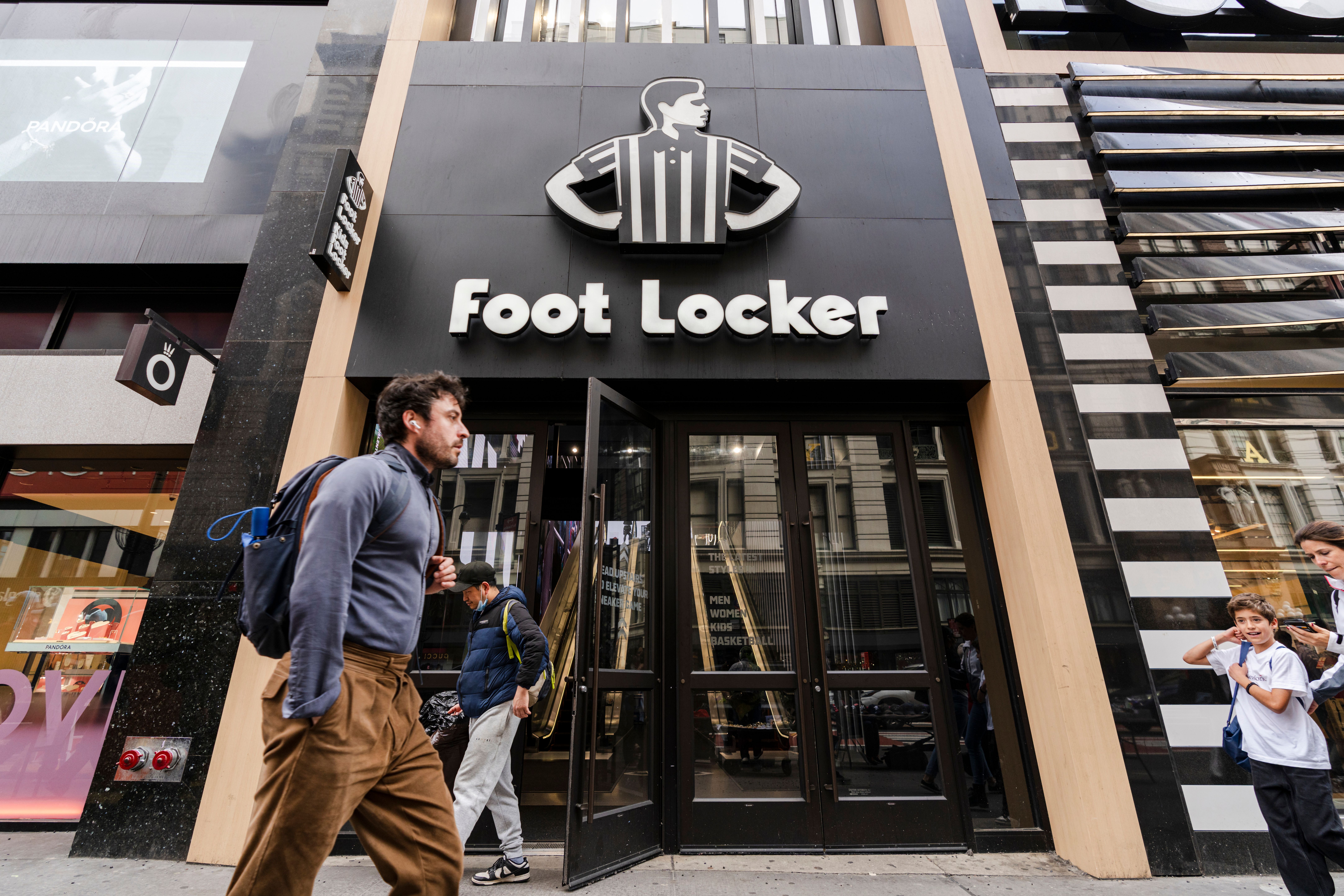 Foot Locker Restocking Huge Lineup Of Air Jordans Tomorrow