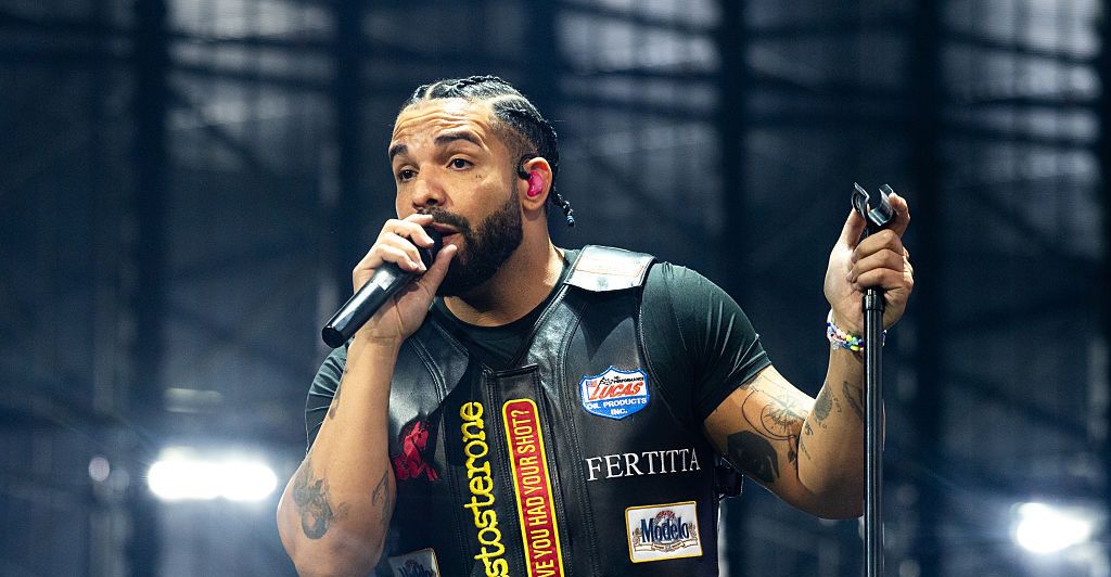 Drake Brings Out Skepta, Central Cee, & Dave At Wireless Festival