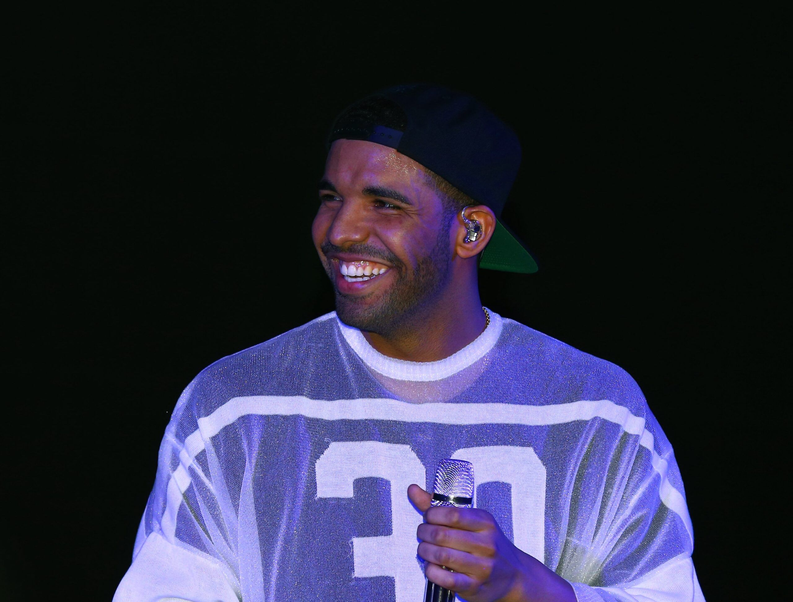 Drake Previews Unreleased Song During “ICEMAN” Stream